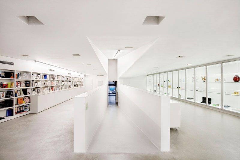 Navrhl Dox, novou budovu UMPRUM i obřadní síň pro Týnec. Architektem ...