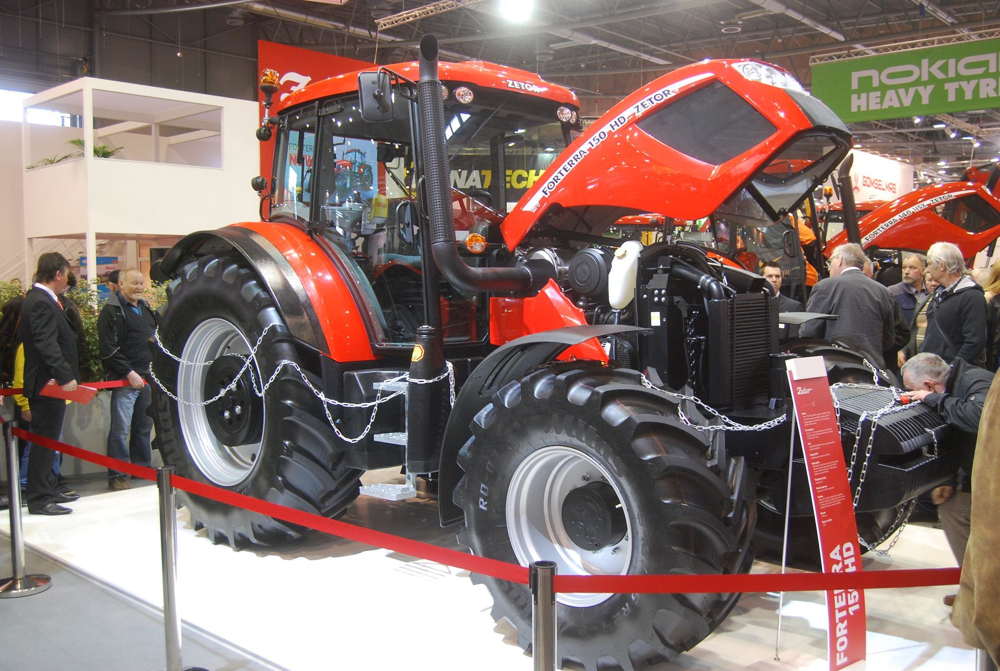 Nejsilnější traktor od Zetoru má 150 koní a klimatizaci - Aktuálně.cz