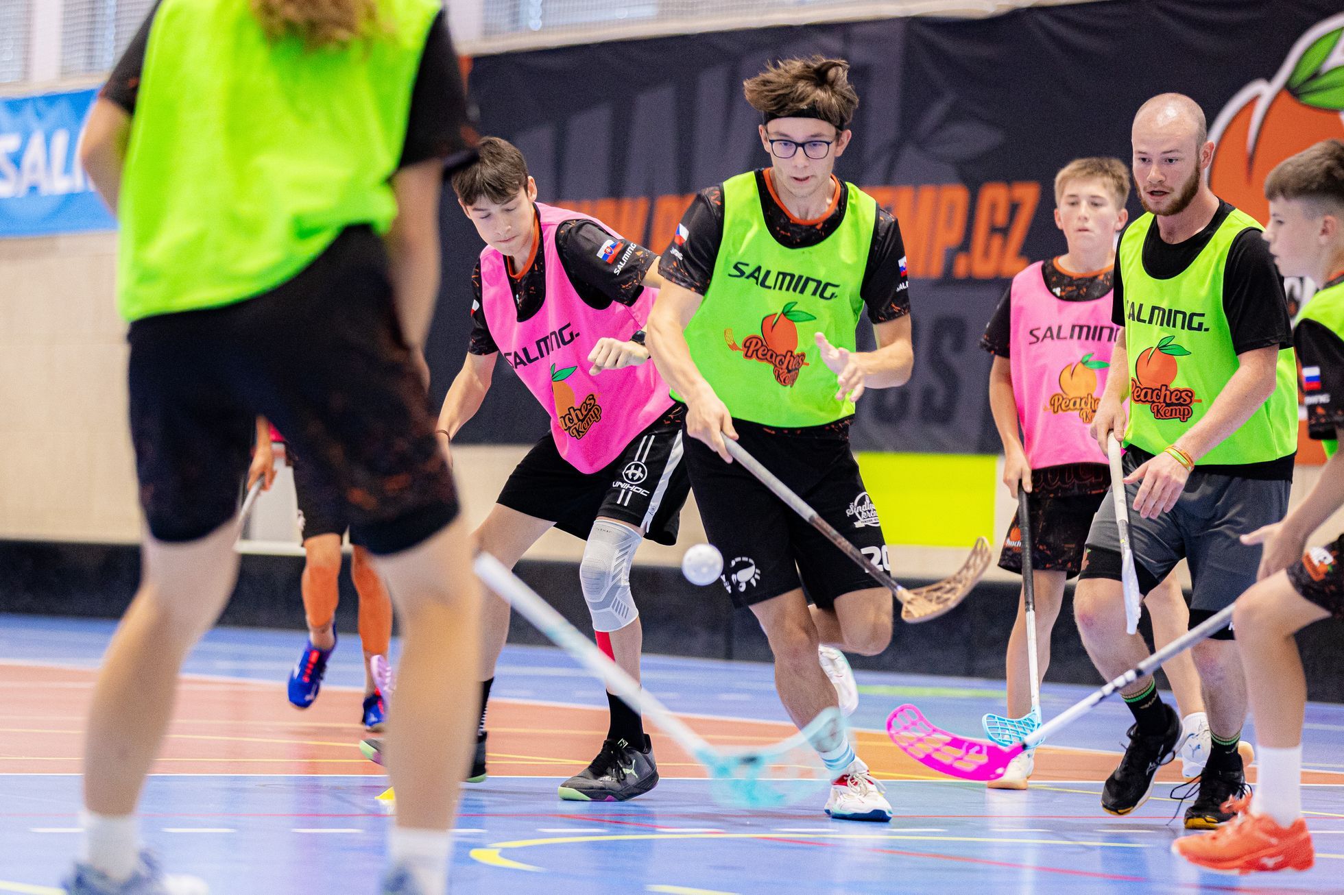 Učí florbal v USA i Číně. Nejsme béčko hokeje, ale v Česku bojujeme s ...