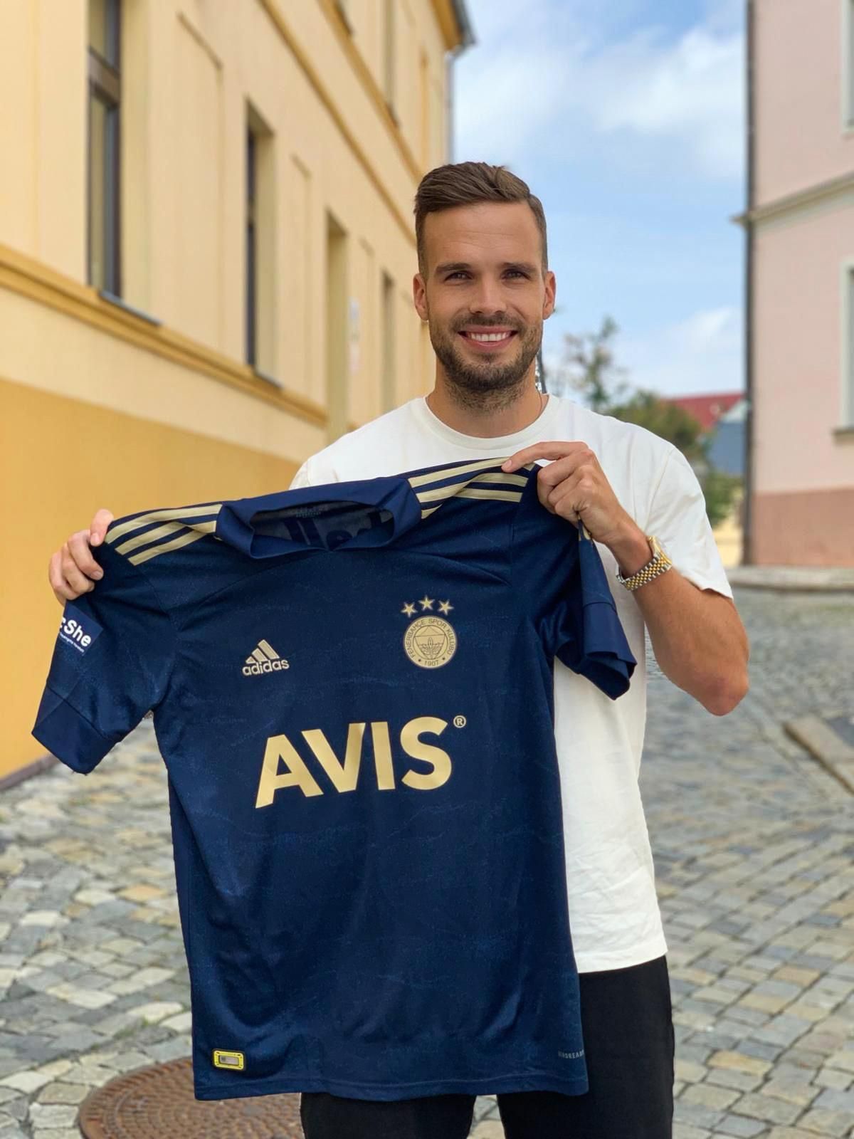 Fotbalový reprezentant Novák bude hrát za Fenerbahce Istanbul - Aktuálně.cz