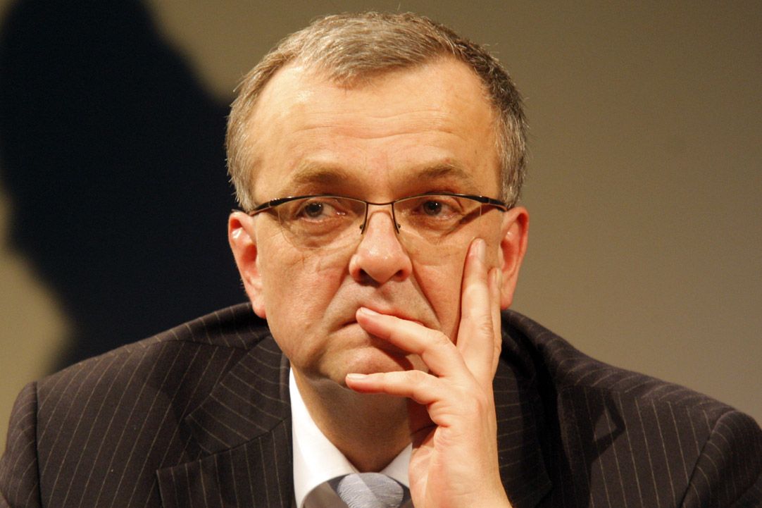 Kalousek je ministrem financí roku, hrozí dalšími škrty - Aktuálně.cz