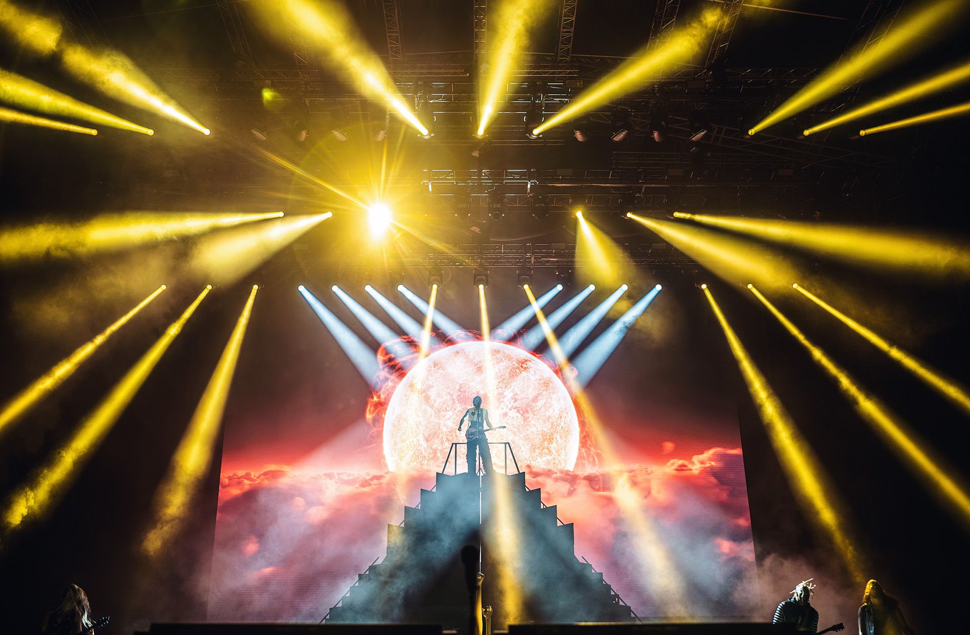 Machine Gun Kelly odešel bez potlesku. Nejlepší na Rock for People byli ...