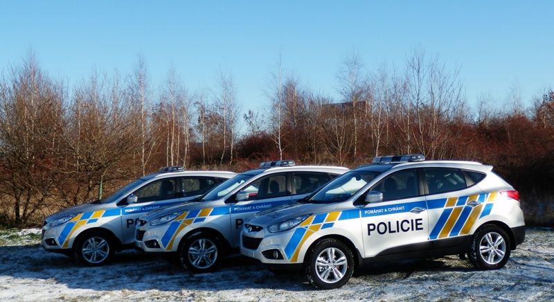 Česká policejní auta selhávala v terénu na uprchlických misích. Šéf ...