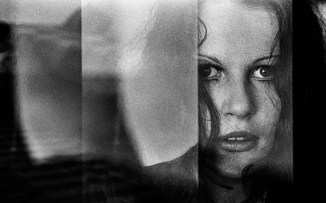 Tíseň i erotika za normalizace. O knize fotografa Kučery píše magazín ...