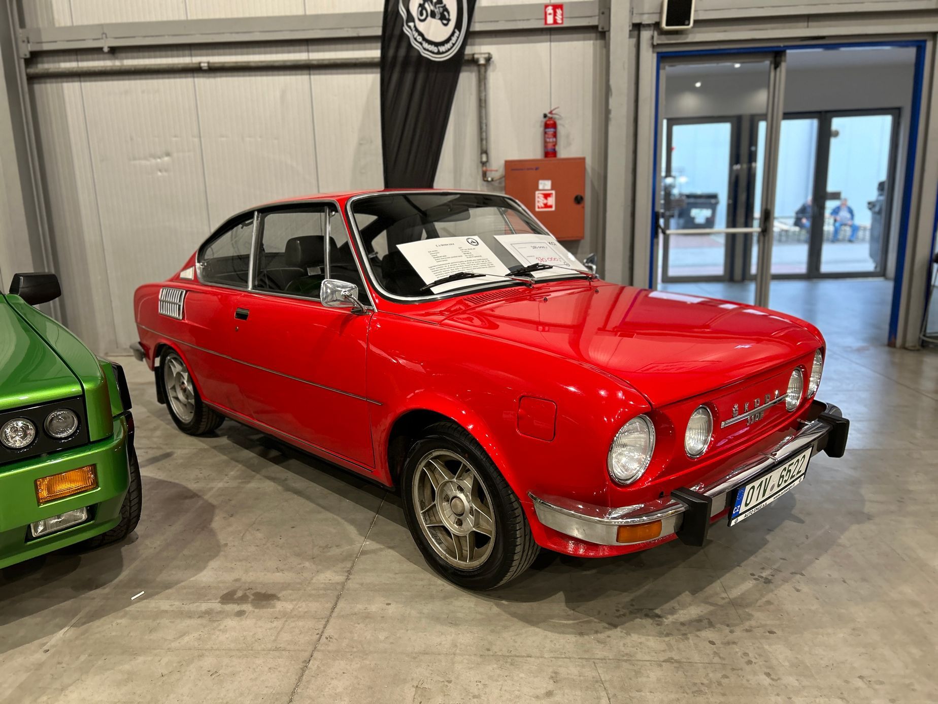 Alfa Romeo, v níž boural Karel Gott, se vydražila za sumu, kterou nikdo ...