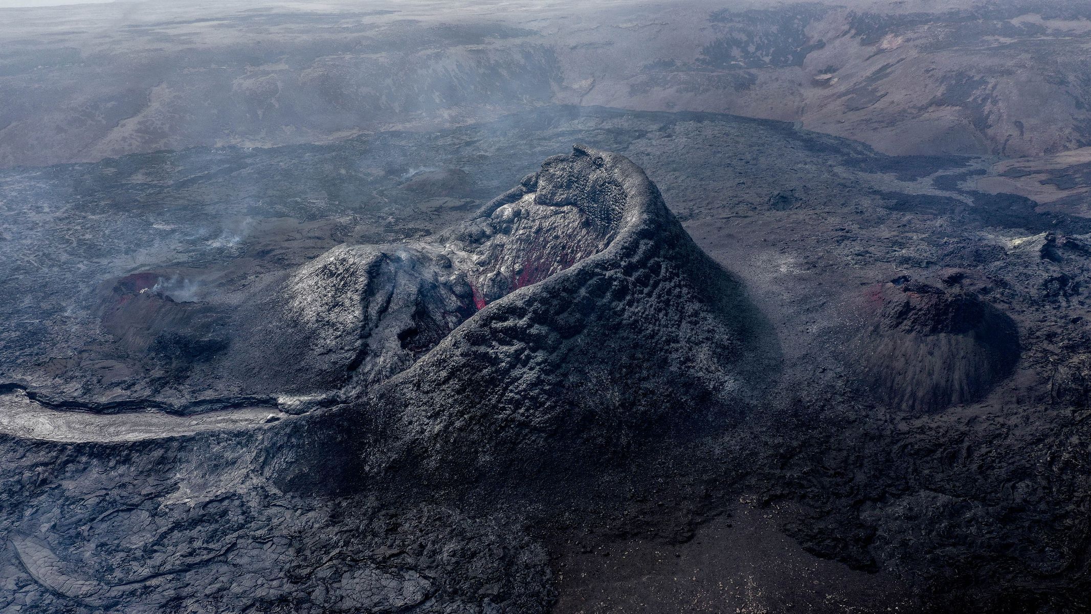 Ohromující fotky Čechů z erupce sopky na Islandu. Místní k ní chodili ...
