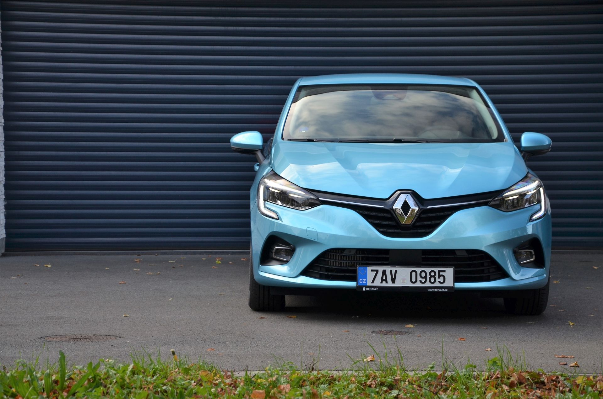 Evropská dvojka se blíží jedničce. Nový Renault Clio je VW Golf made in ...