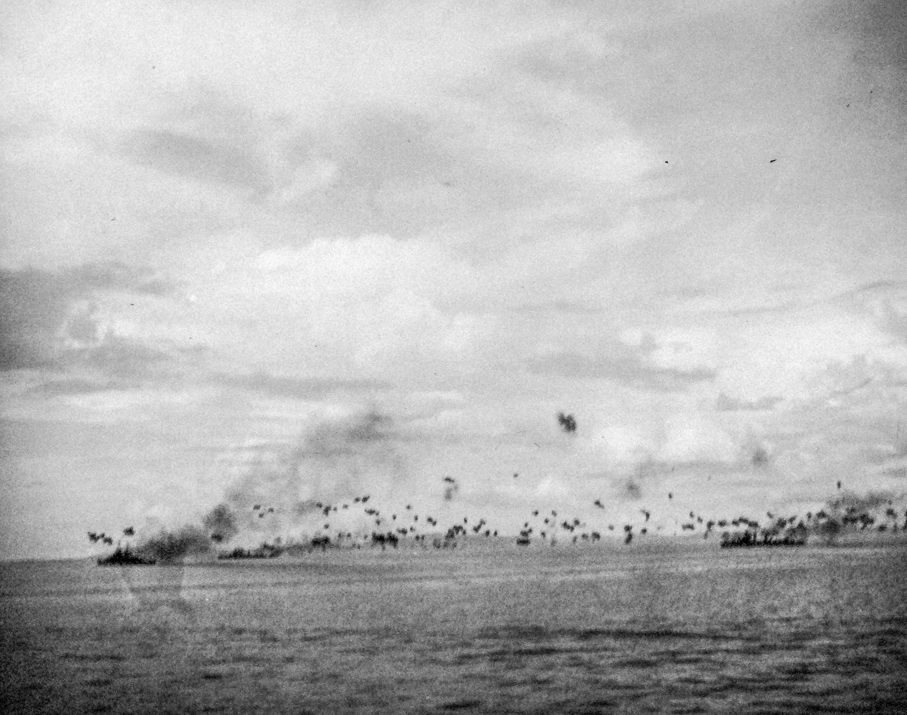 FOTO: Jak probíhala bitva u Guadalcanalu - Aktuálně.cz