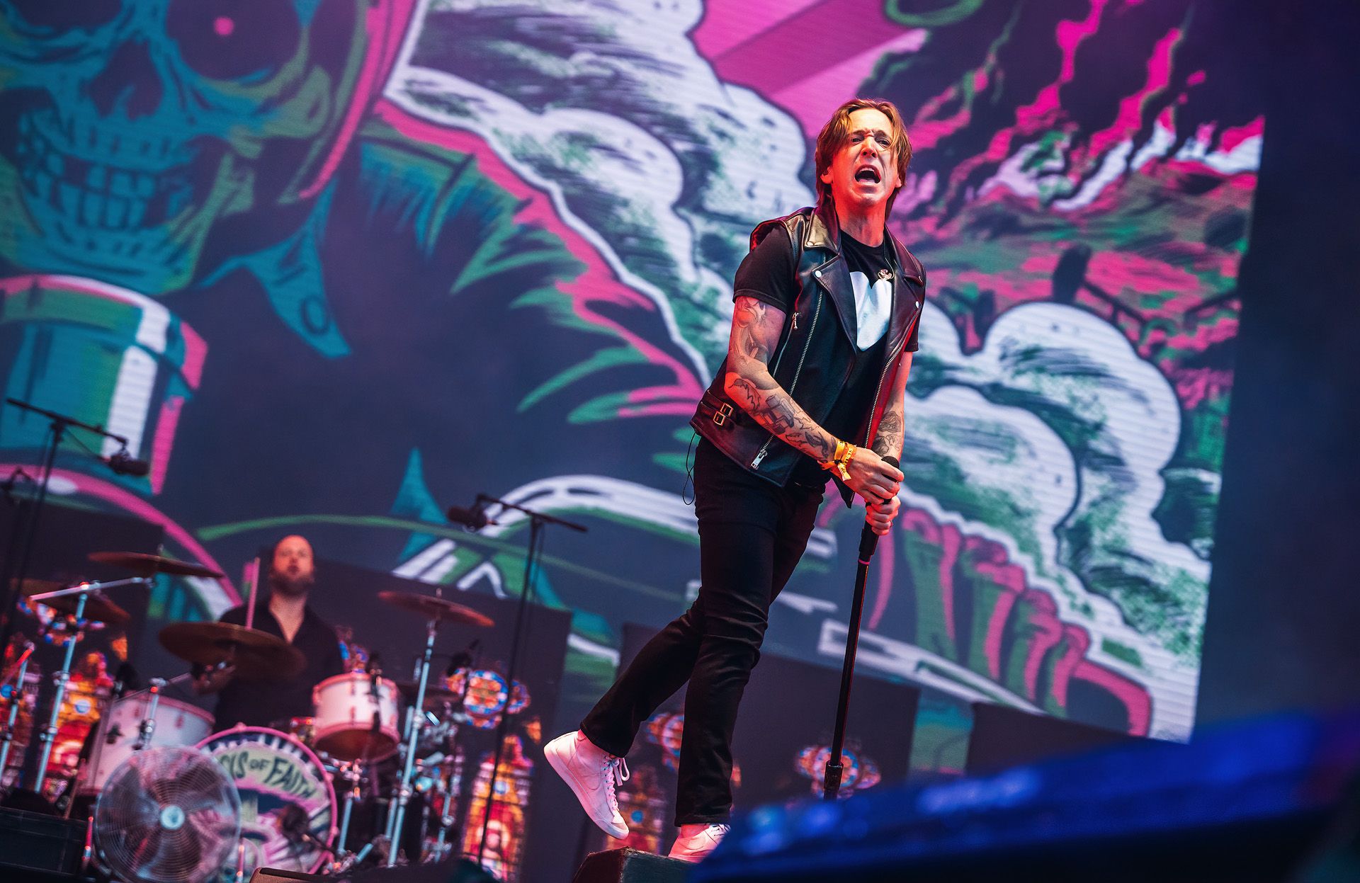 Machine Gun Kelly odešel bez potlesku. Nejlepší na Rock for People byli ...