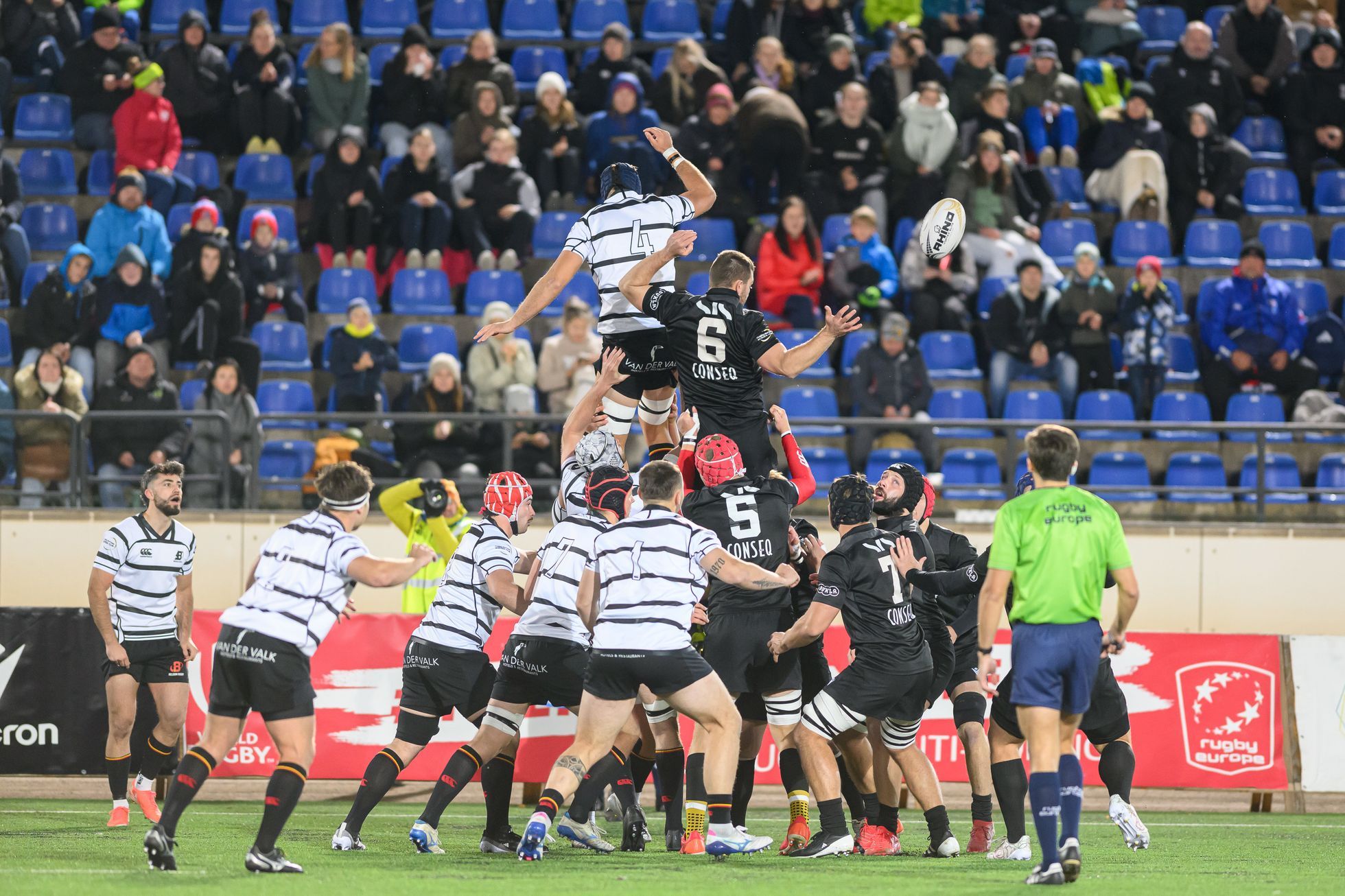 Roj ráže 900+, servisák i kopáč, co už nepotřebuje škváru. A české ...