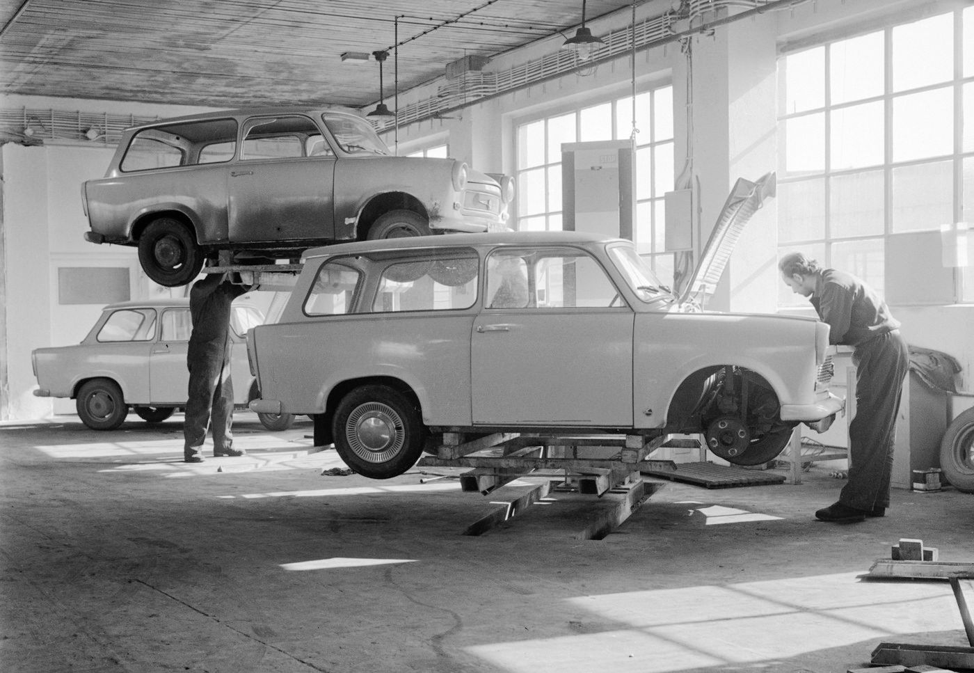 Historie Trabantu na dobových fotkách - Aktuálně.cz