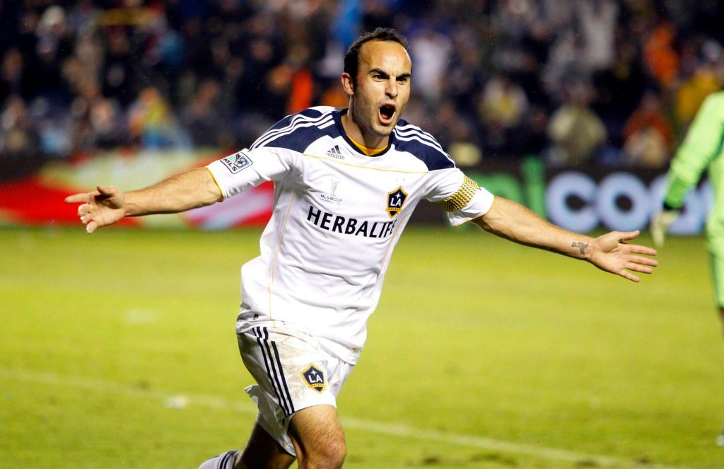 Bývalý kapitán USA Donovan se vrací k fotbalu. V MLS může zabojovat i o ...