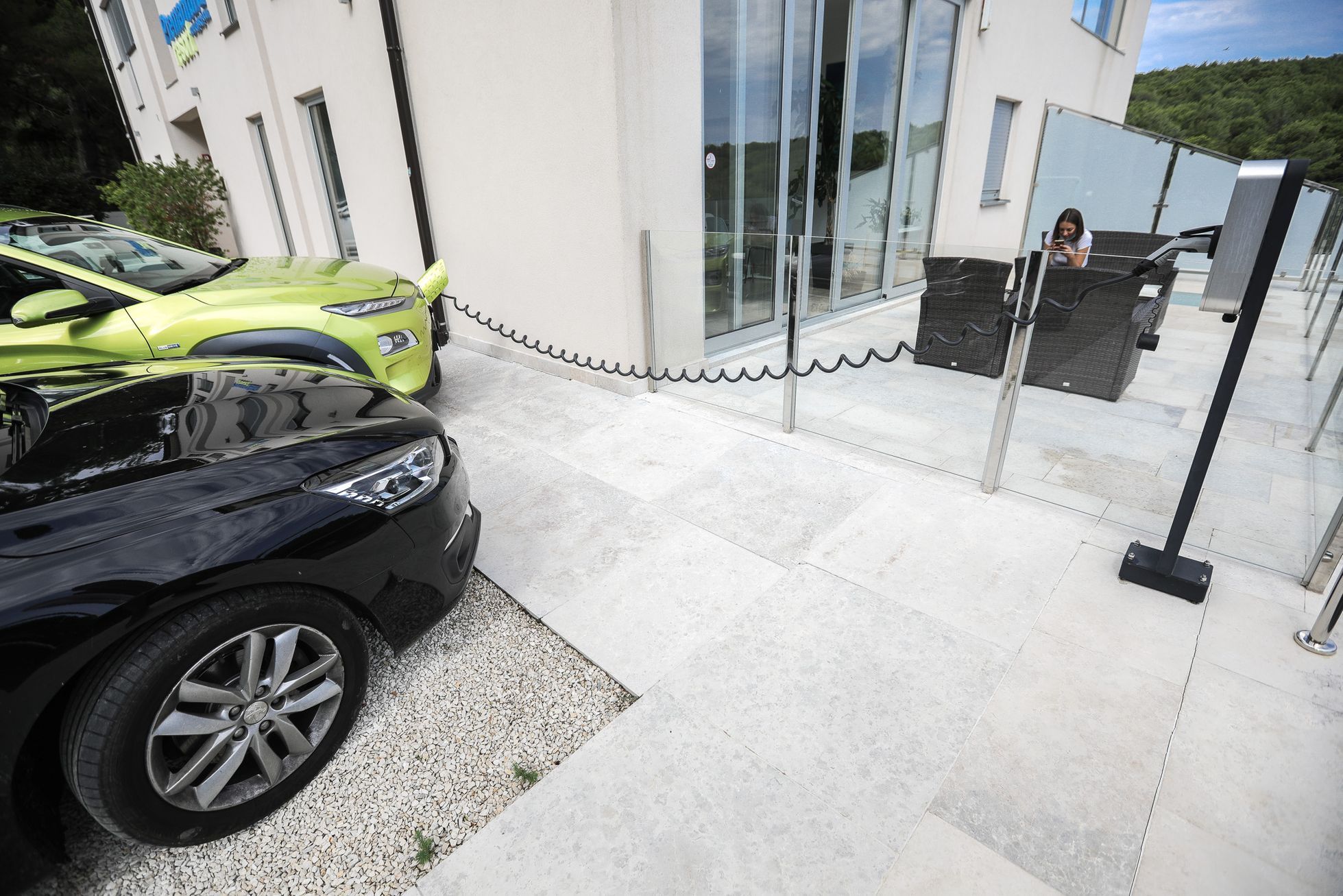 Dá se s elektromobilem dojet do Chorvatska? Vyzkoušeli jsme to na ...