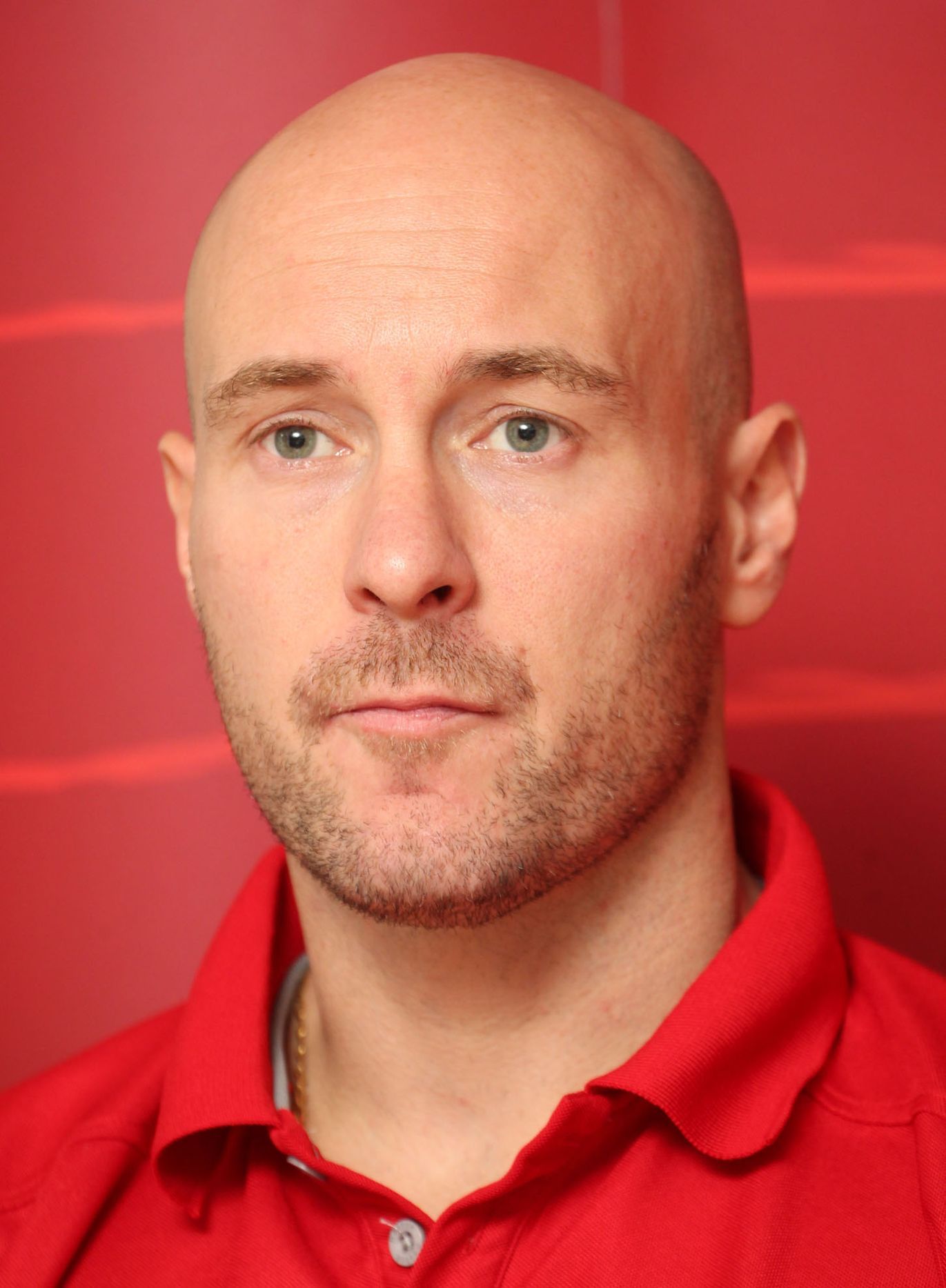 Vlasák se bude po operaci stehna měsíc léčit - Aktuálně.cz