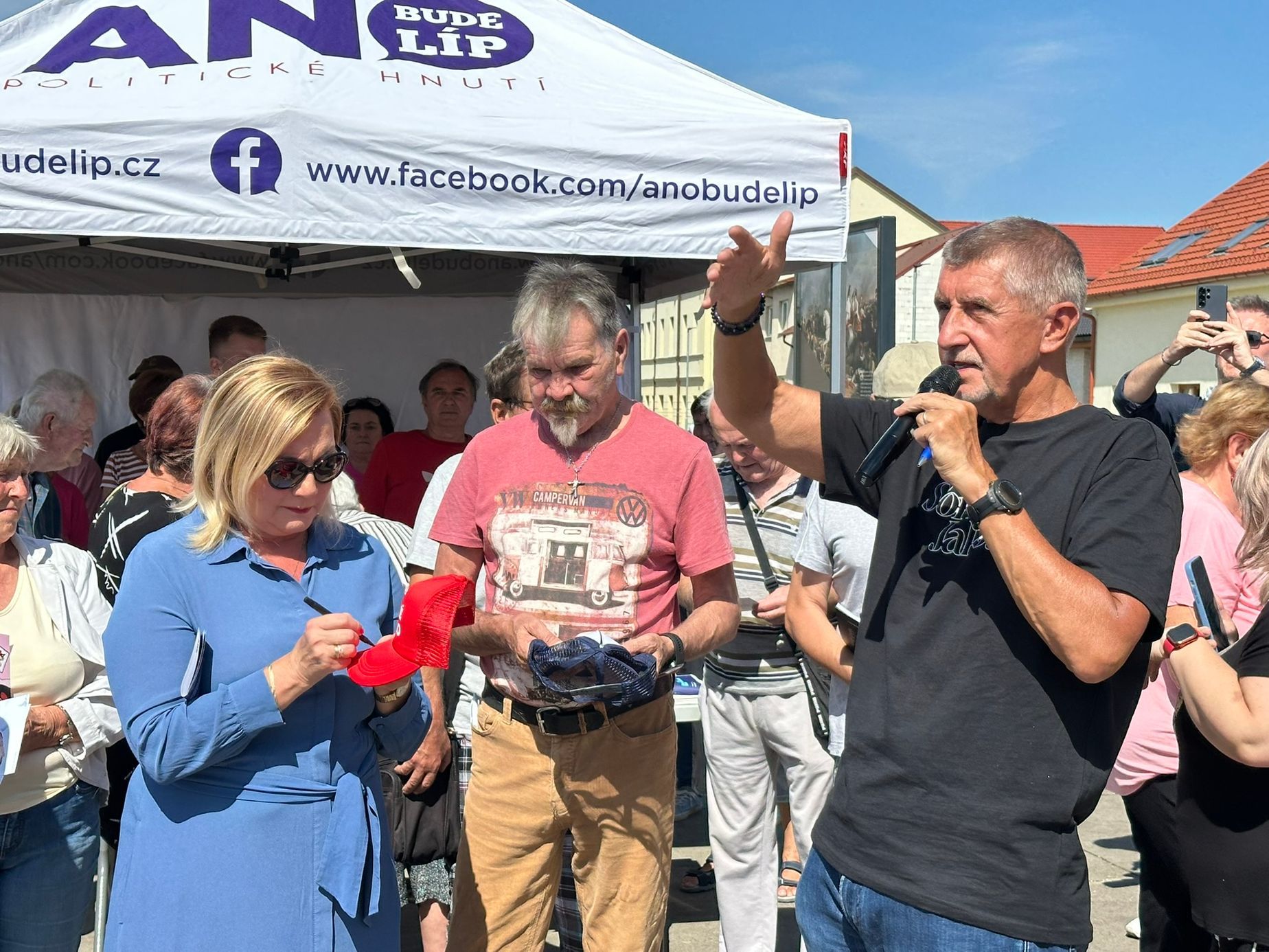 Babiš a Schillerová se strefují do nového terče. Není jím Fiala ani ...