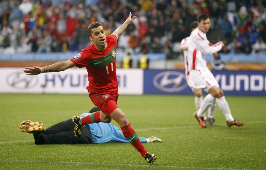 Simao Sabrosa (Portugalsko) - Aktuálně.cz