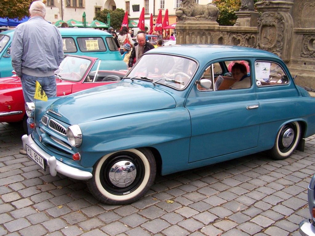 Vášeň jménem veteráni. Auta, s nimiž ožívá historie - Aktuálně.cz