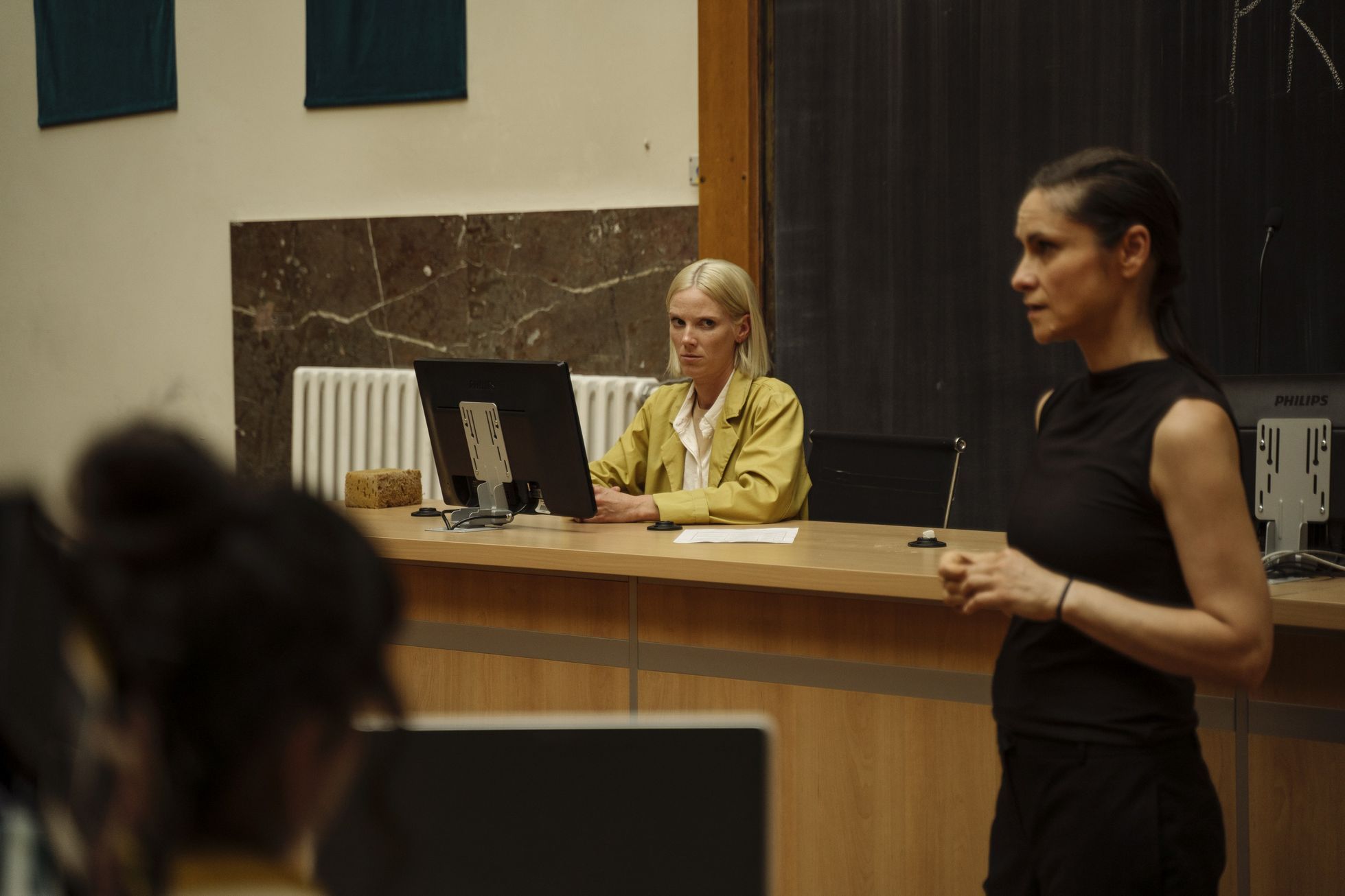 Recenze seriálu Adikts - Aktuálně.cz