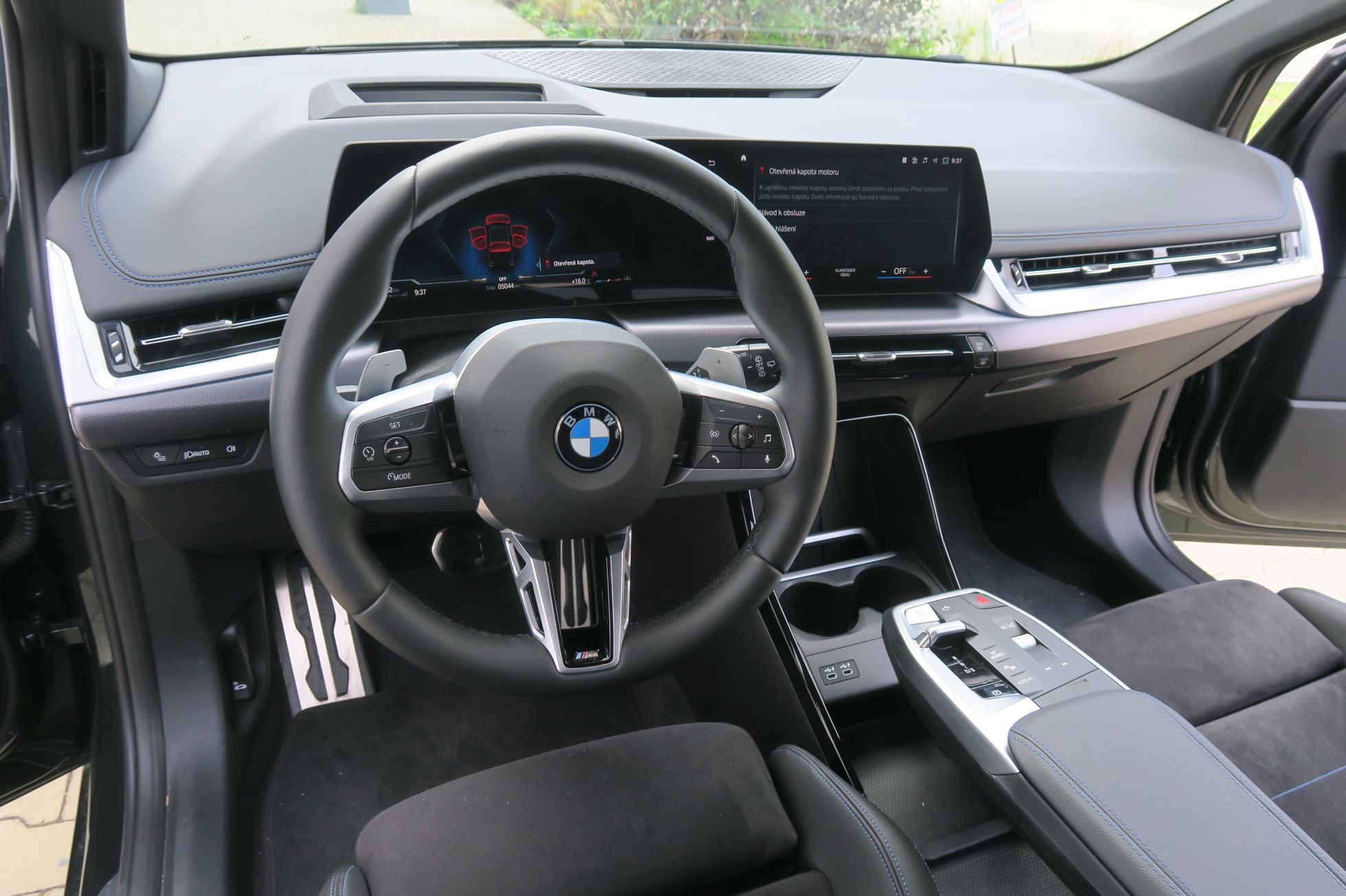 Rodinné BMW popírá lékařskou vědu. Čím větší ledviny, tím menší žízeň ...