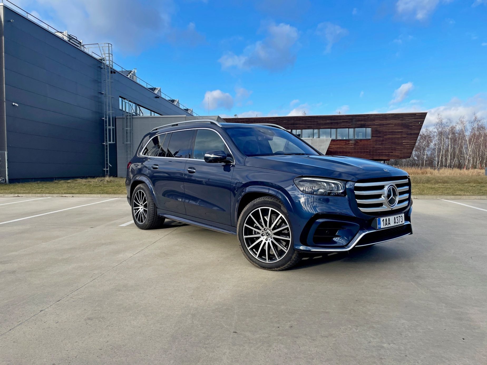 Hvězdný kus železa. Test největšího Mercedesu-Benz, kterému se v Česku ...