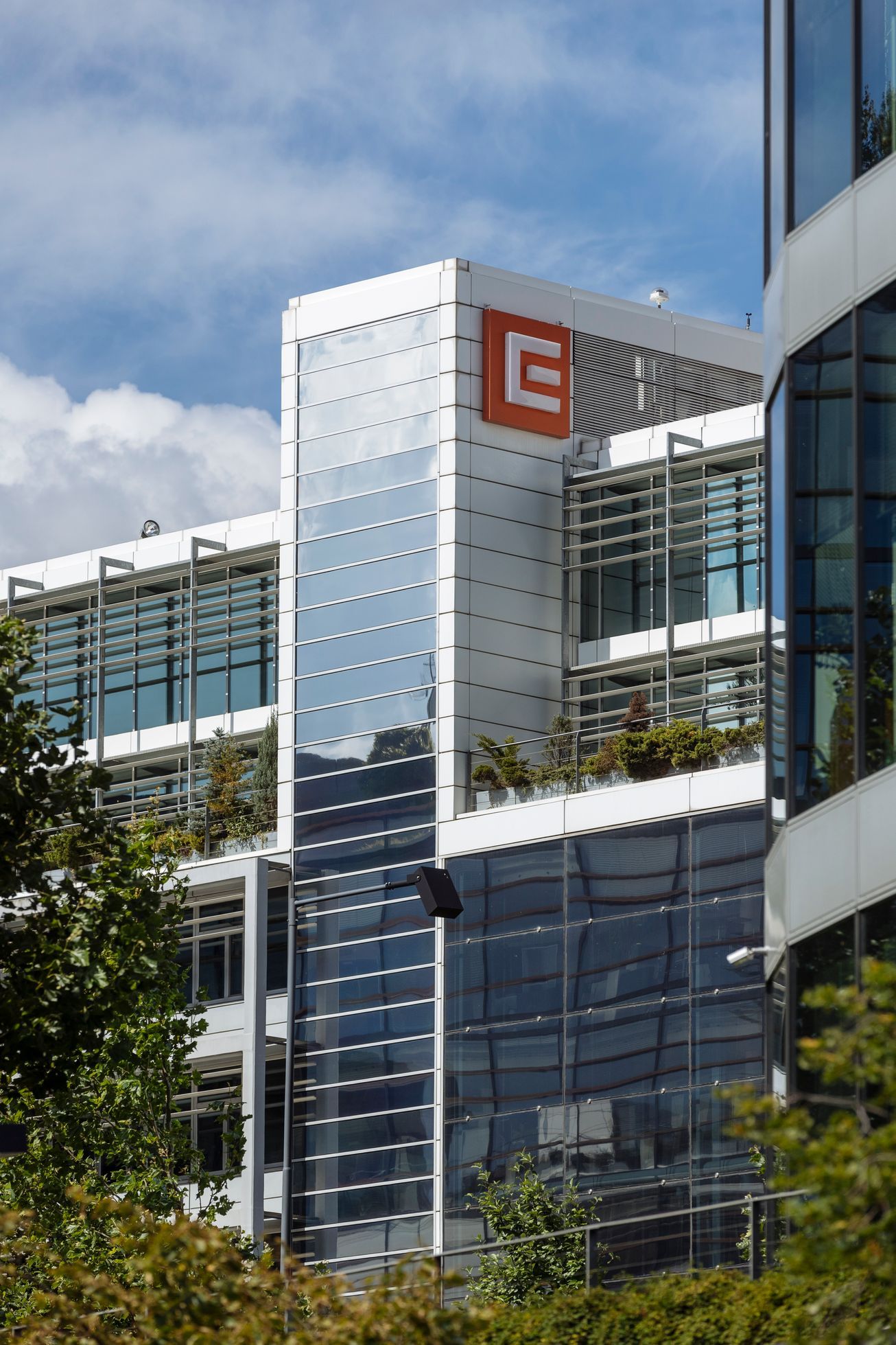 ČEZ prodal svá bulharská aktiva firmě Eurohold za 8,6 miliardy korun ...