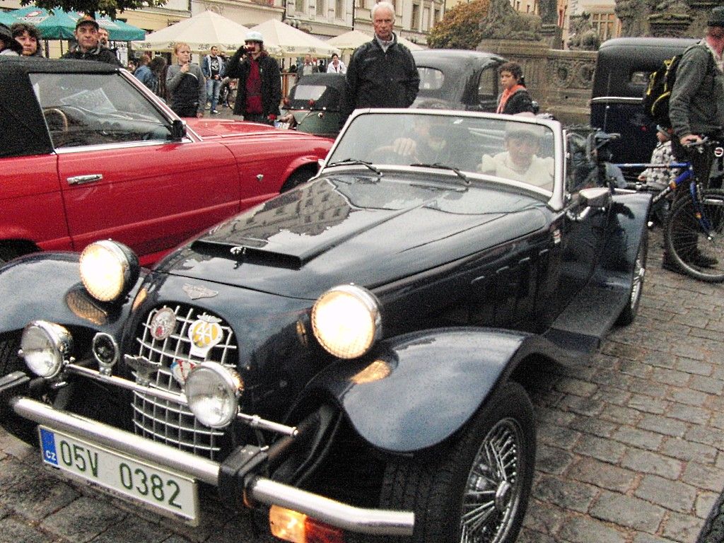 Vášeň jménem veteráni. Auta, s nimiž ožívá historie - Aktuálně.cz