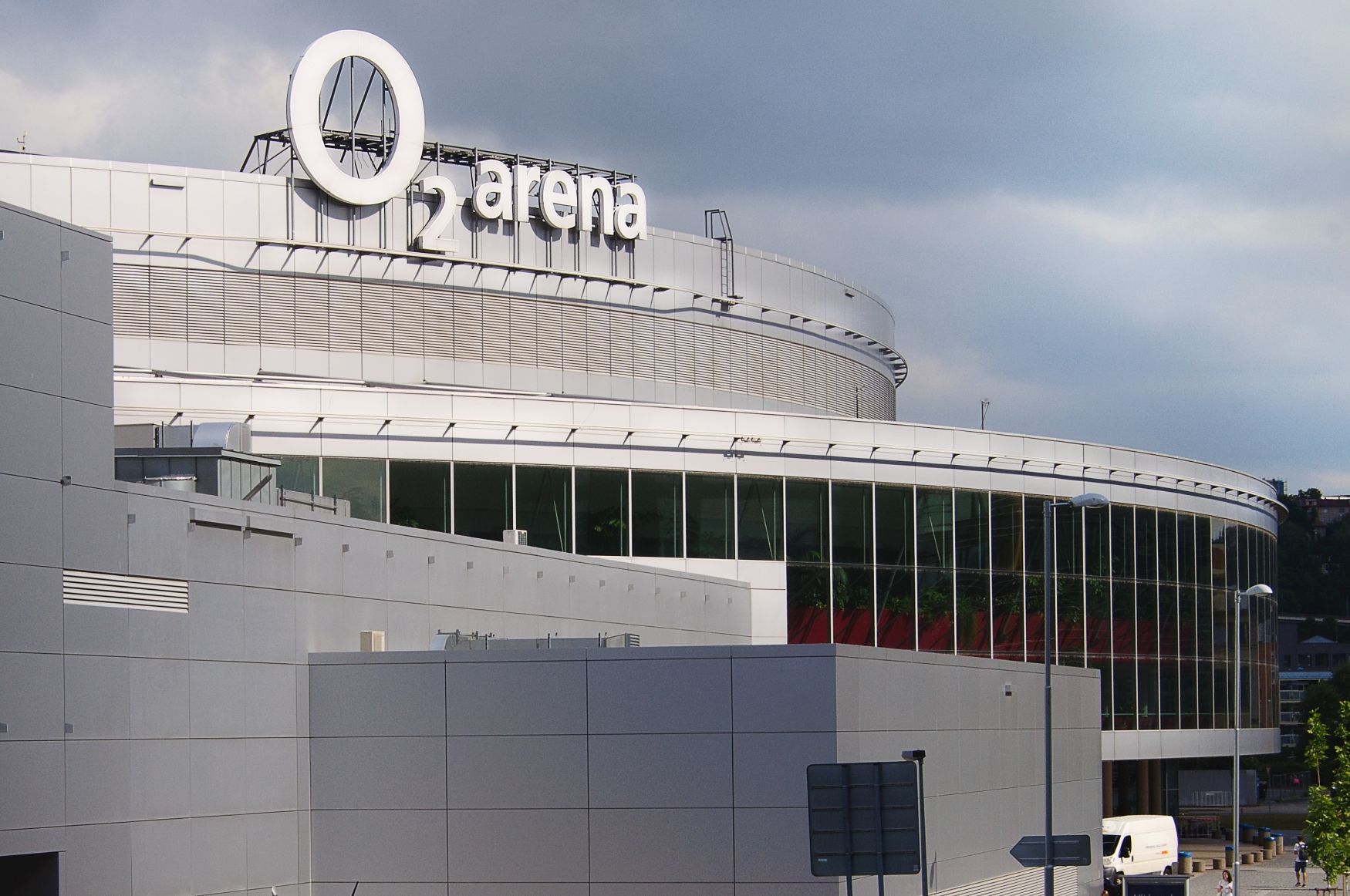 Při těchto cenách elektřiny by nešlo pořádat žádné akce, varuje šéf O2 ...