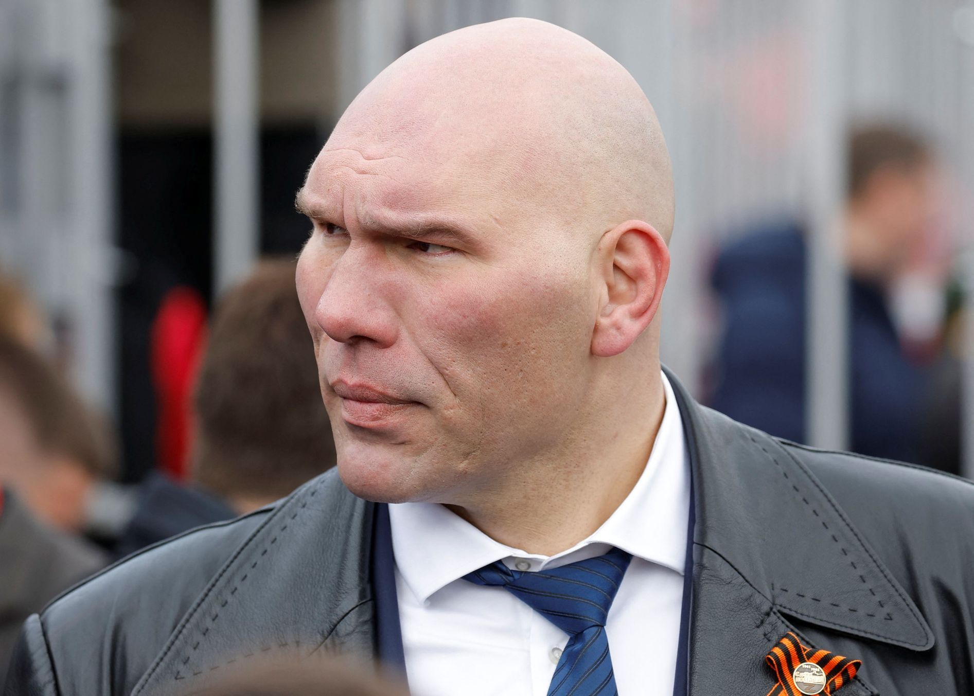 Britské ostrovy patří pod vodu, hřímá ruský boxerský obr. Rukovat se mu ...