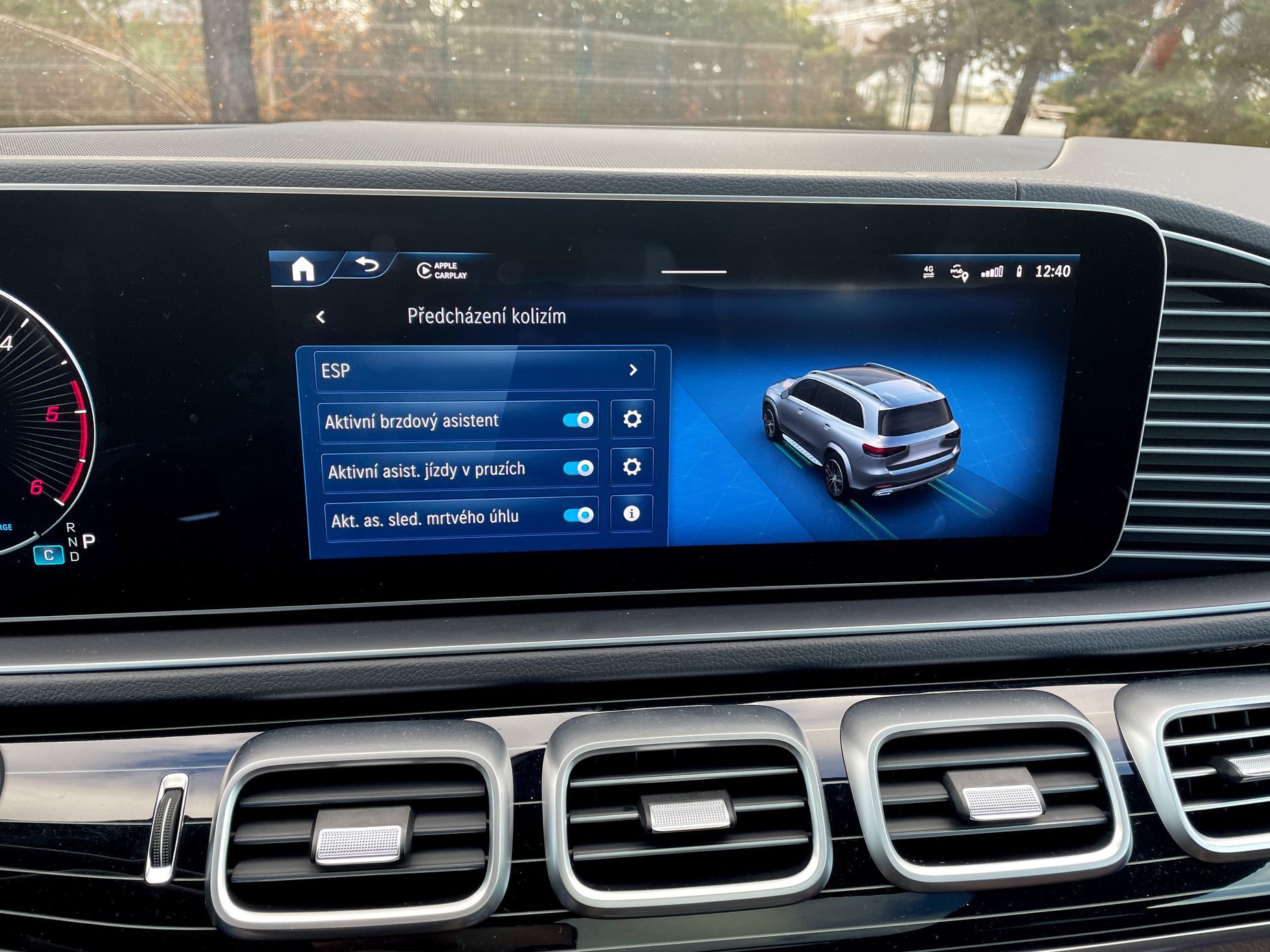 Hvězdný kus železa. Test největšího Mercedesu-Benz, kterému se v Česku ...