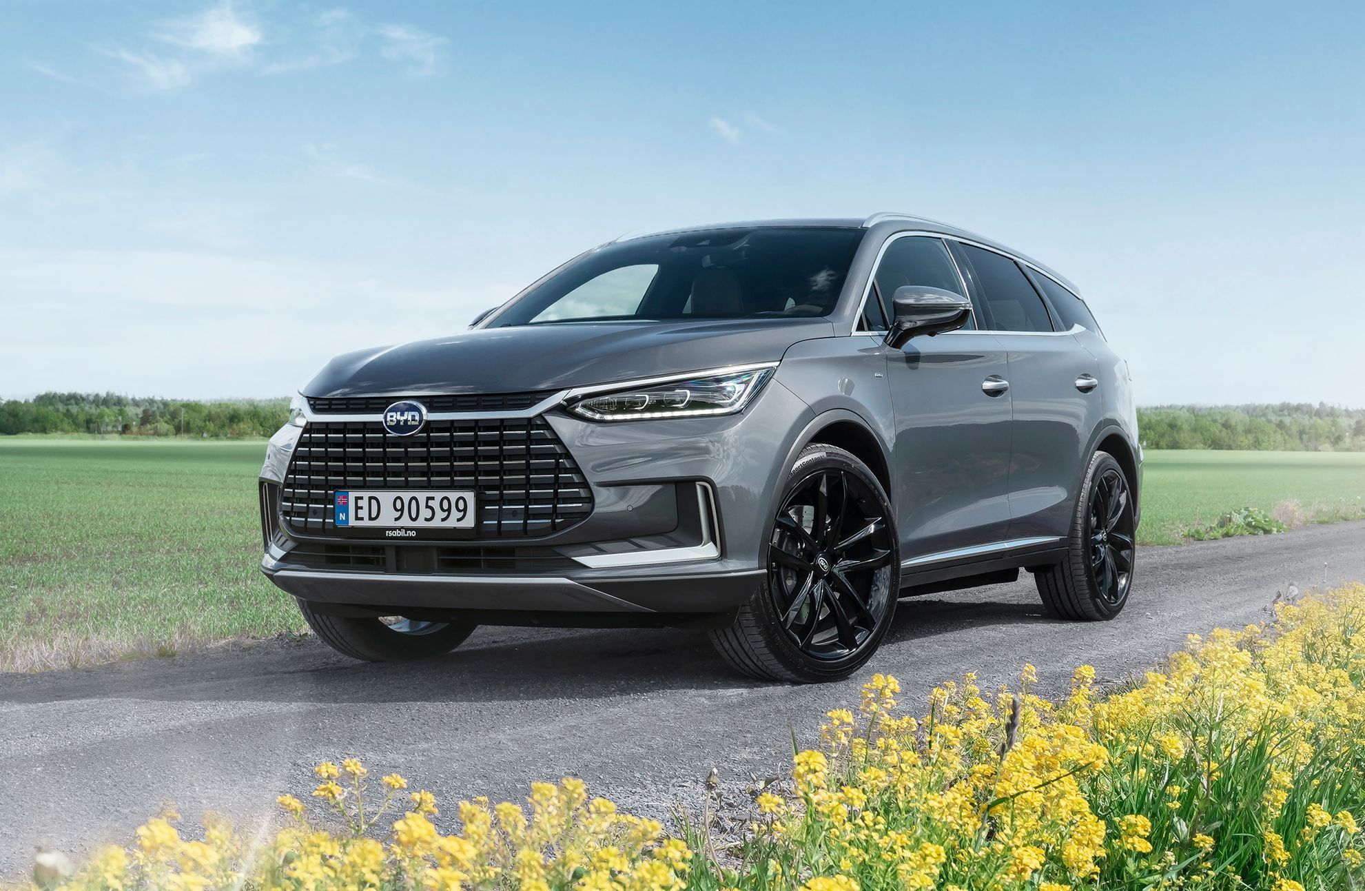 Další čínský úspěch. BYD se dostal mezi největší automobilky na světě ...