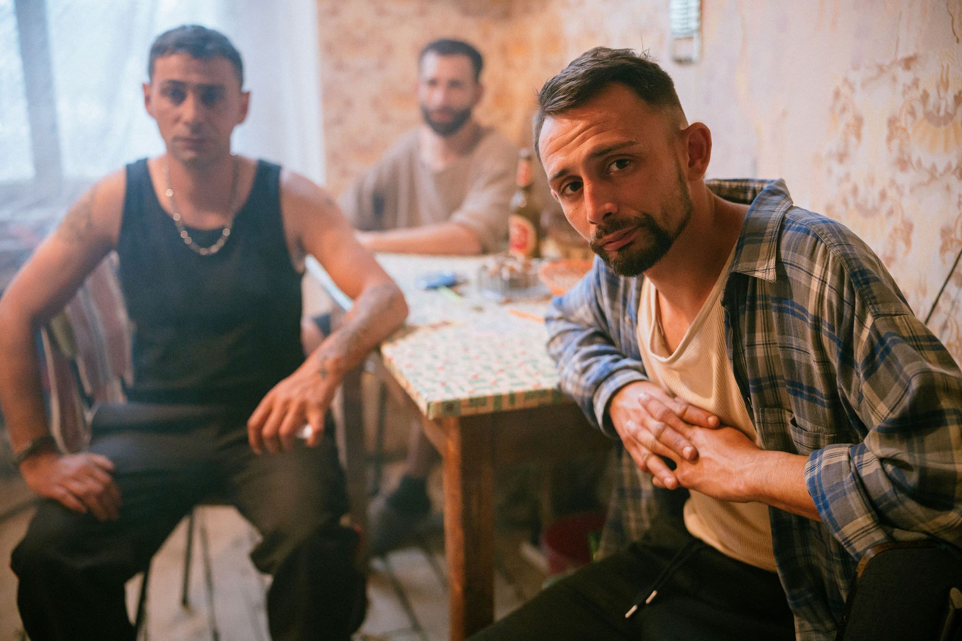 Recenze filmu Na plech - Aktuálně.cz