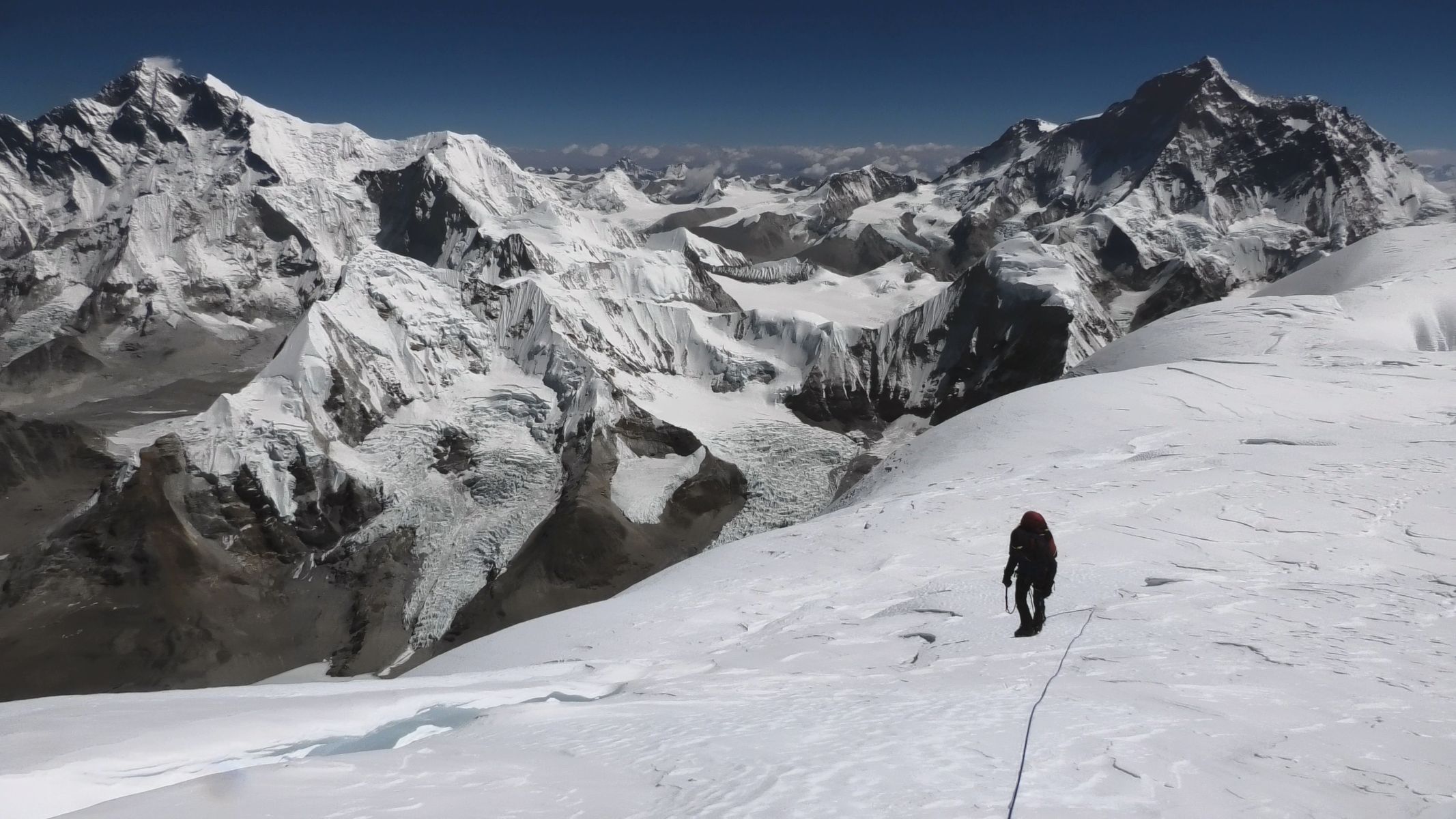 České prvovýstupy v Himálaji. Holečka uvěznila nedaleko vrcholu ...