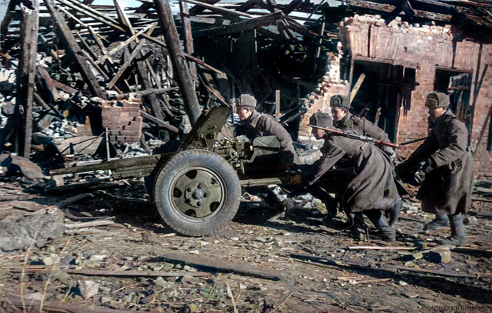 Bitva o Stalingrad - barevné snímky - Aktuálně.cz
