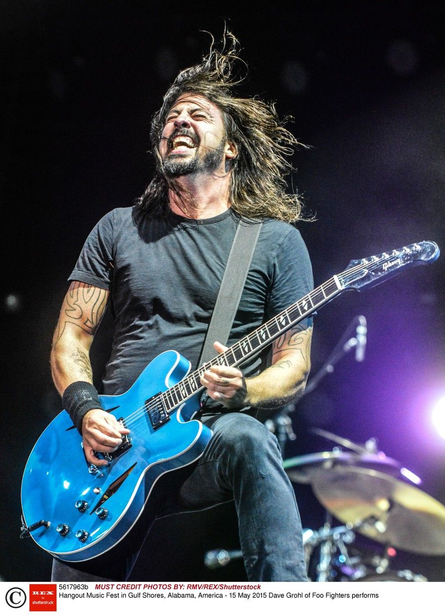 Dave Grohl z Foo Fighters se zastal začínajících muzikantů. Ti museli ...