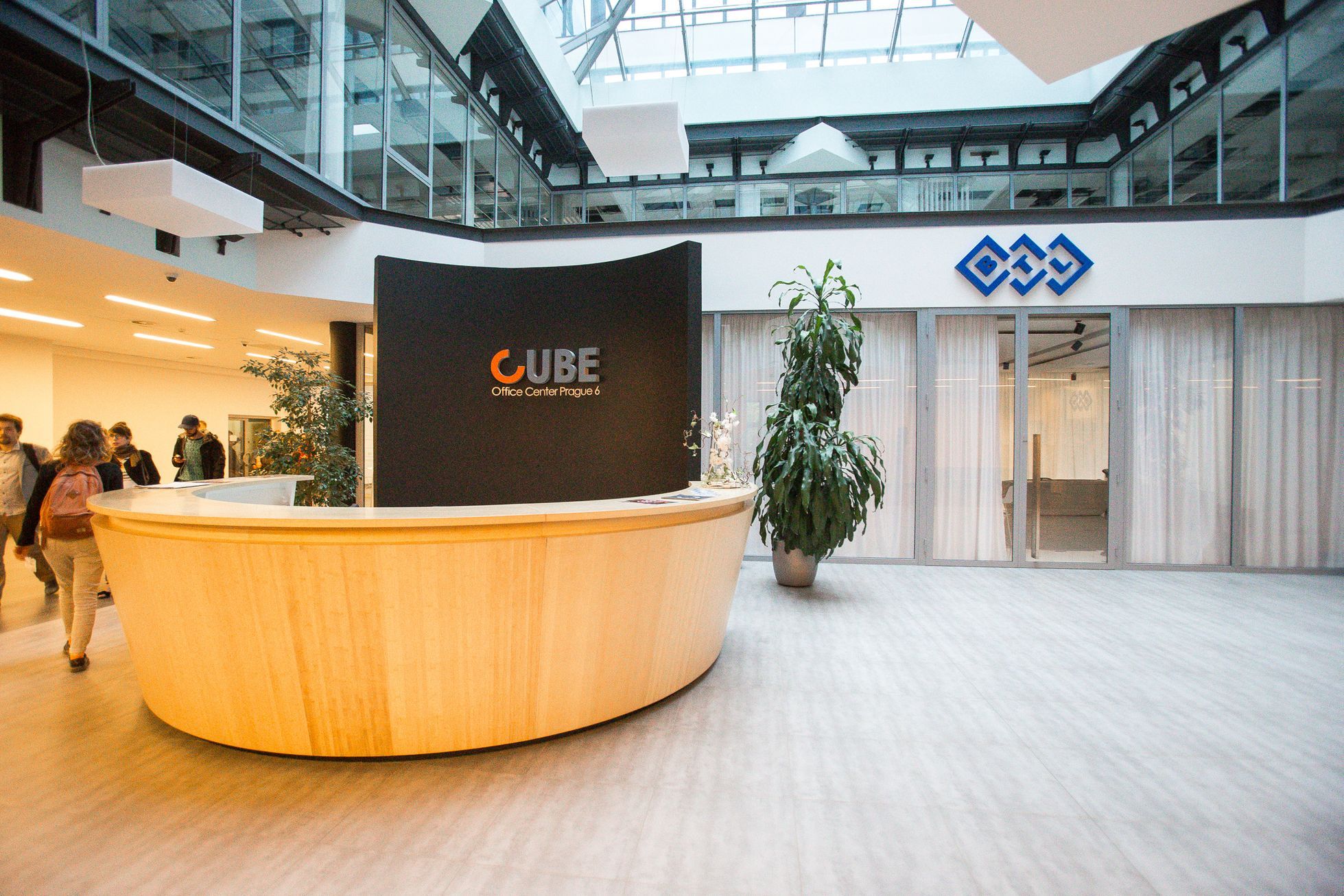 Nejošklivější architektura v Praze: Budova Koospolu připomíná novodobou ...