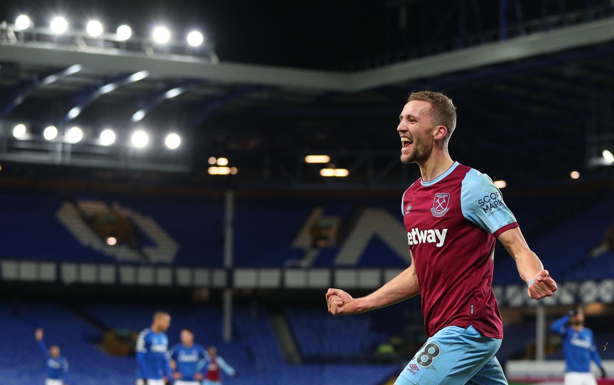 Hrozba pro Součkův sen. West Hamu nemusí stačit na Ligu mistrů ani ...