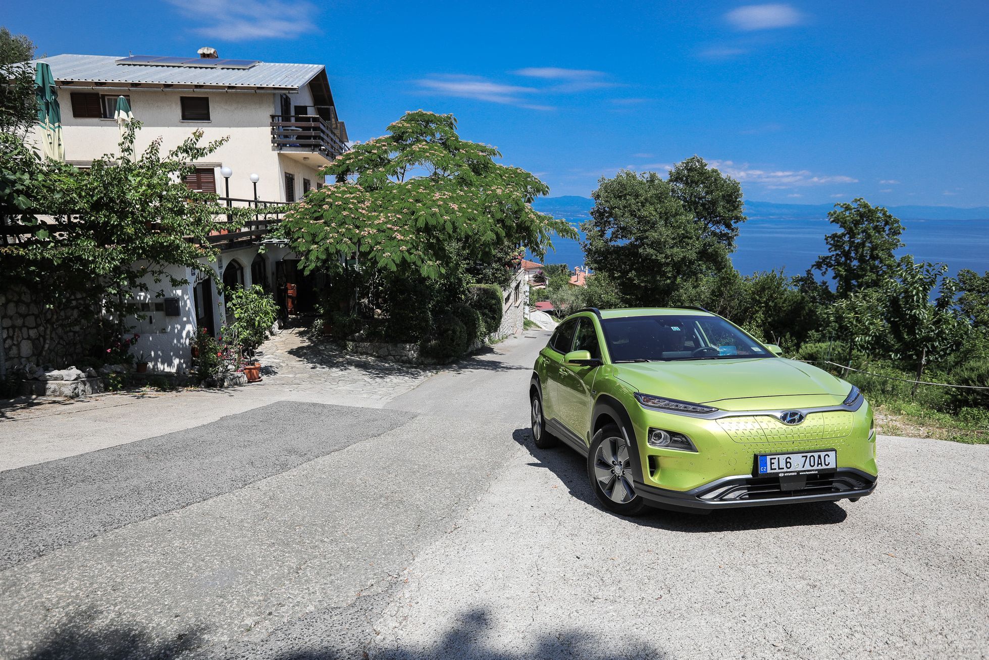 Dá se s elektromobilem dojet do Chorvatska? Vyzkoušeli jsme to na ...