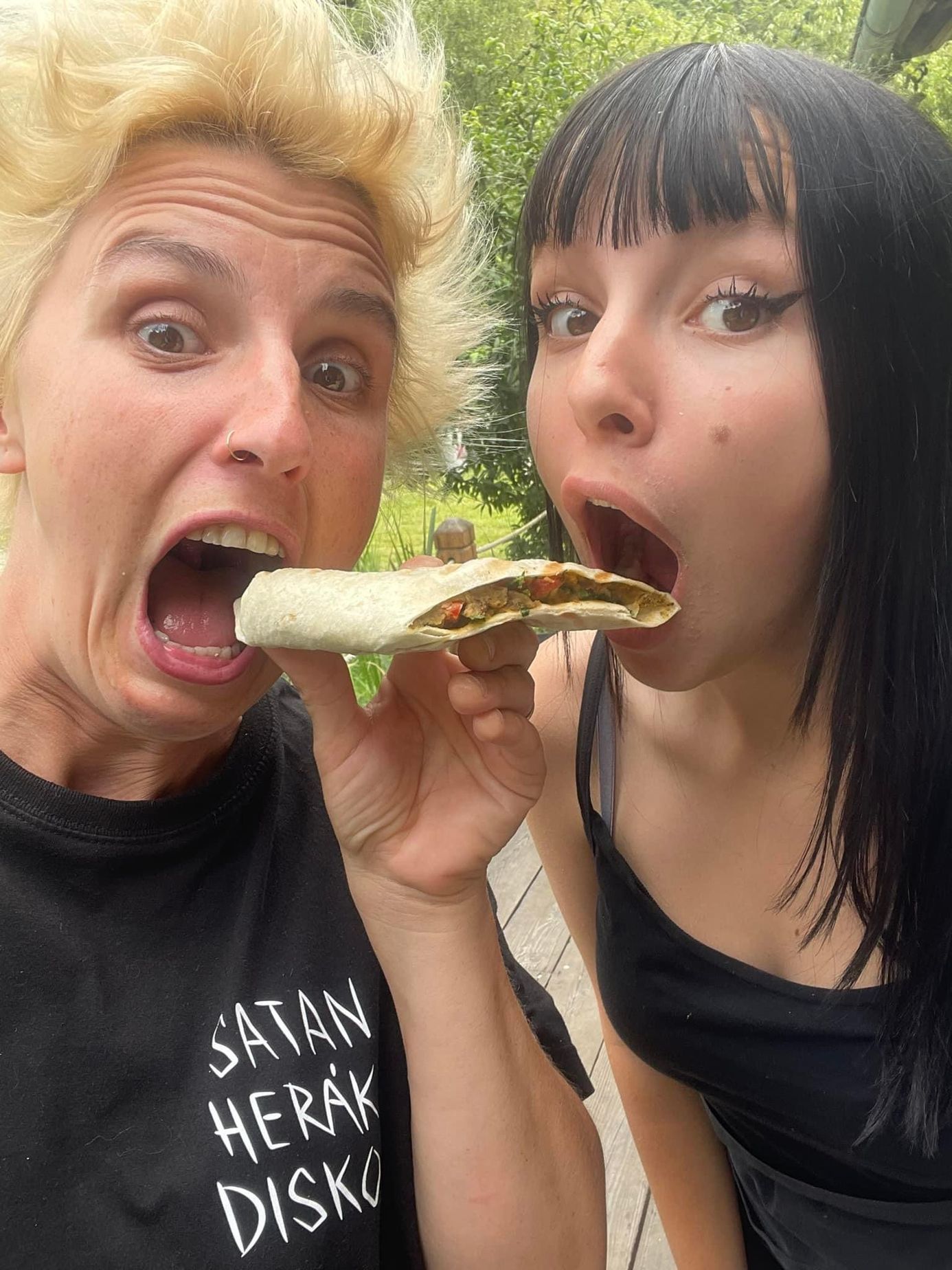 Zpěvačka Mucha s manželem otevřeli bistro. "Chceme, aby to tady bylo ...