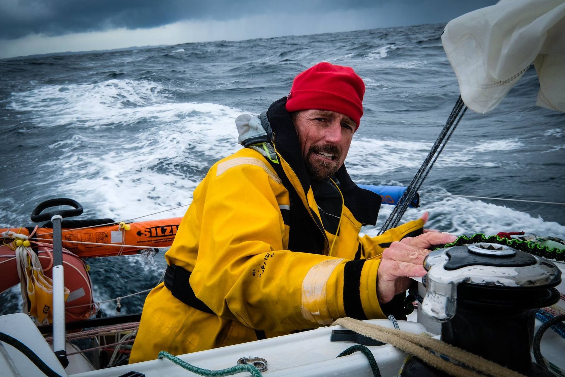 Čech si plní sen a vyráží na malé plachetnici přes Atlantik. Čekají jej ...