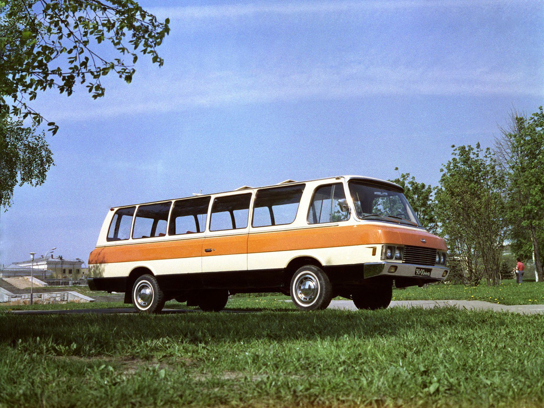 Luxusní ZiL 118 předběhl svou dobu. Nejhezčí sovětské auto chtěl dělat ...