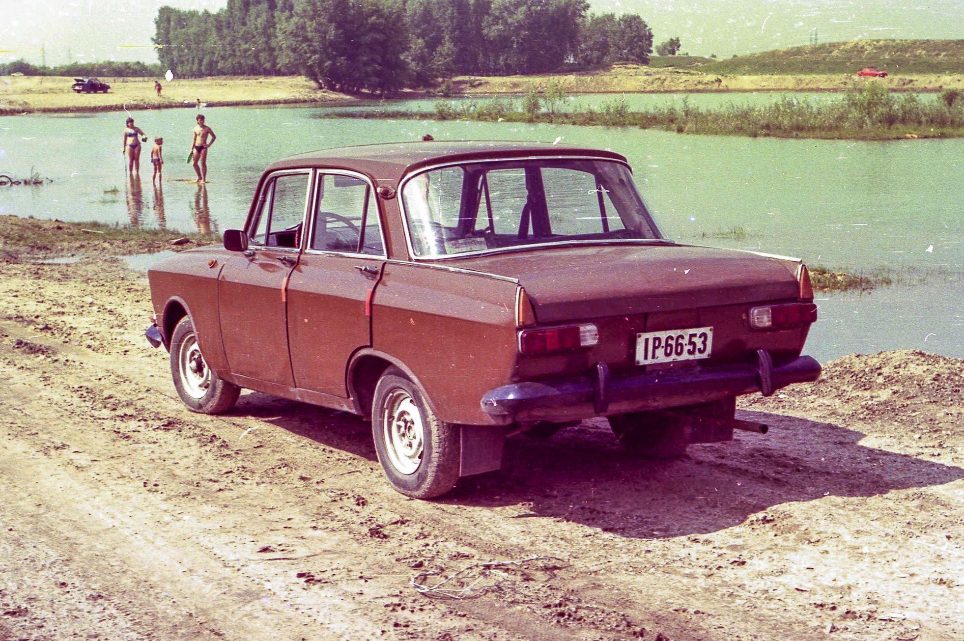 Velké dovolenkové retro. Takhle si Češi užívali léto v Bulharsku, NDR ...