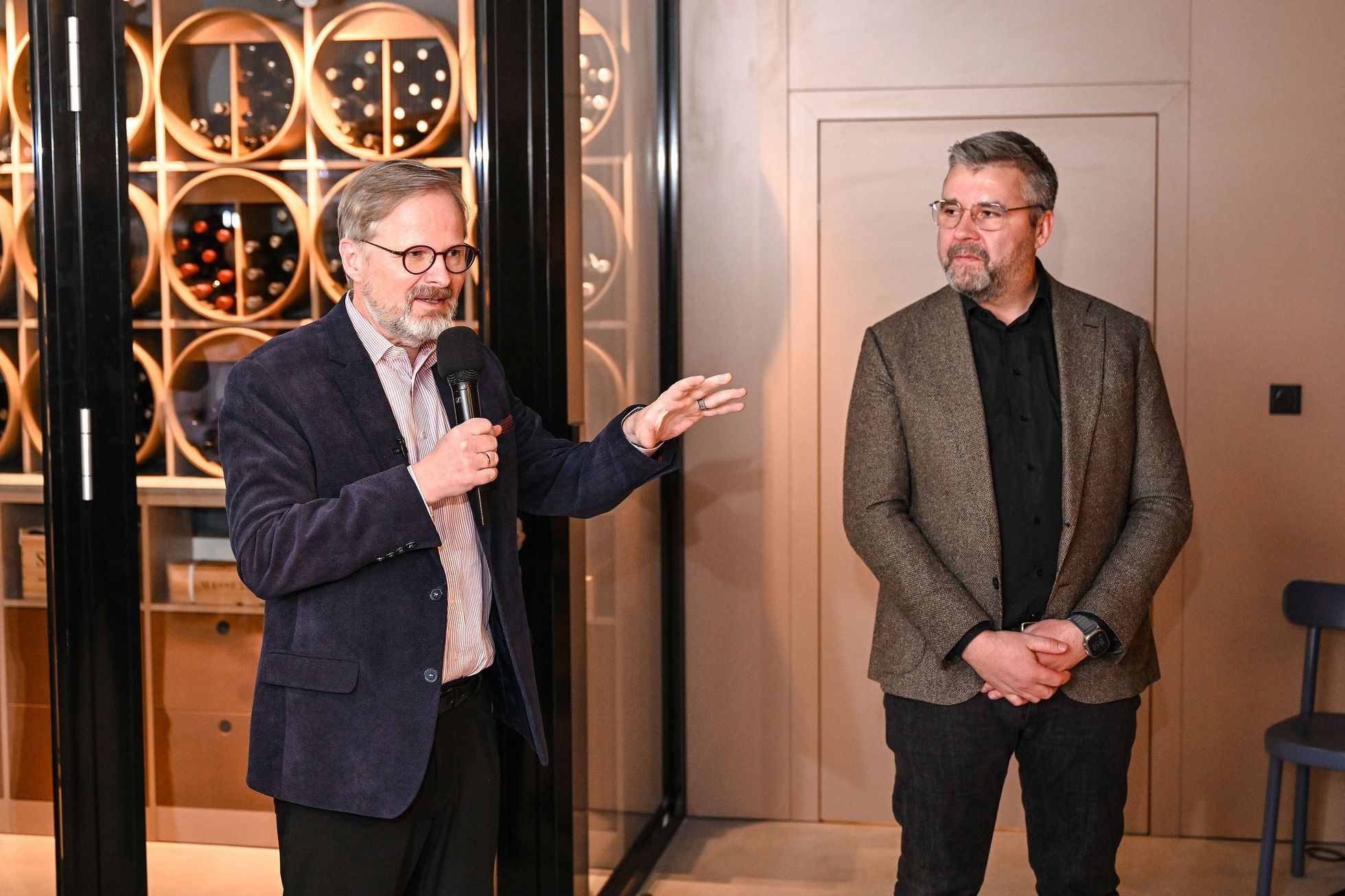 Proti Babišovi a Konečné. Polívka s přáteli podpořili Fialu, chtějí ...