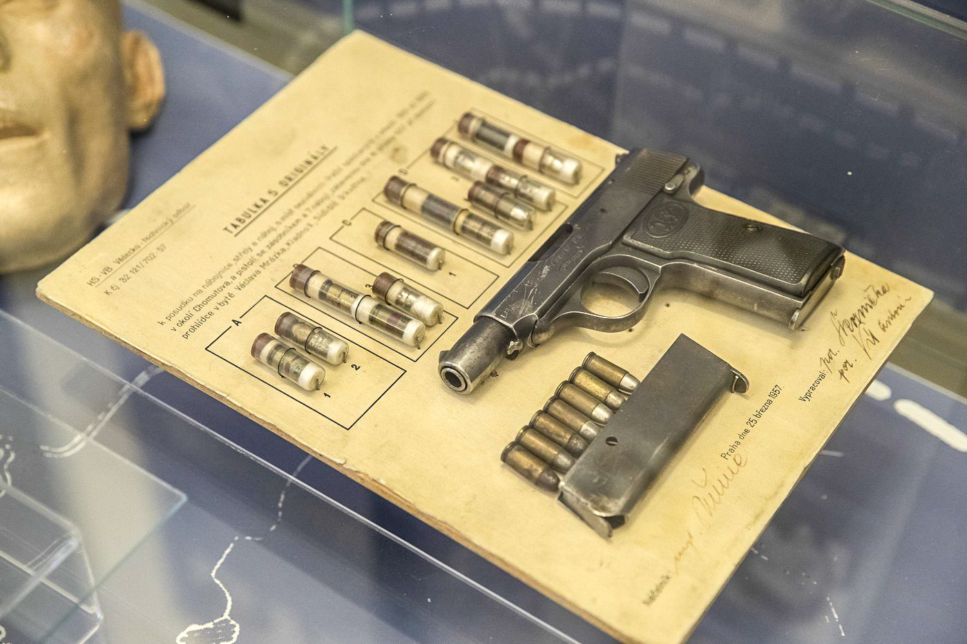 Václav Mrázek: Největší sériový vrah ČSR – šokující příběh sadisty na ...