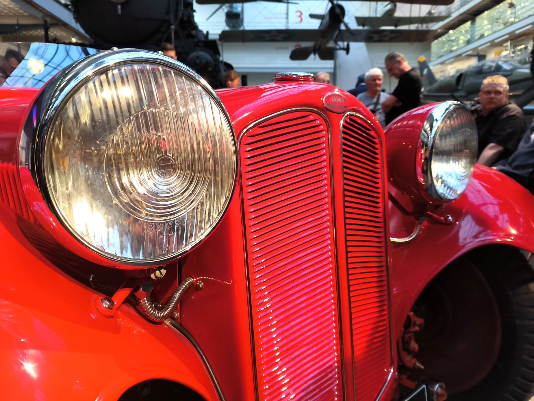 Po devadesáti letech opět na startu. Unikátní Jawa pojede 1000 mil ...