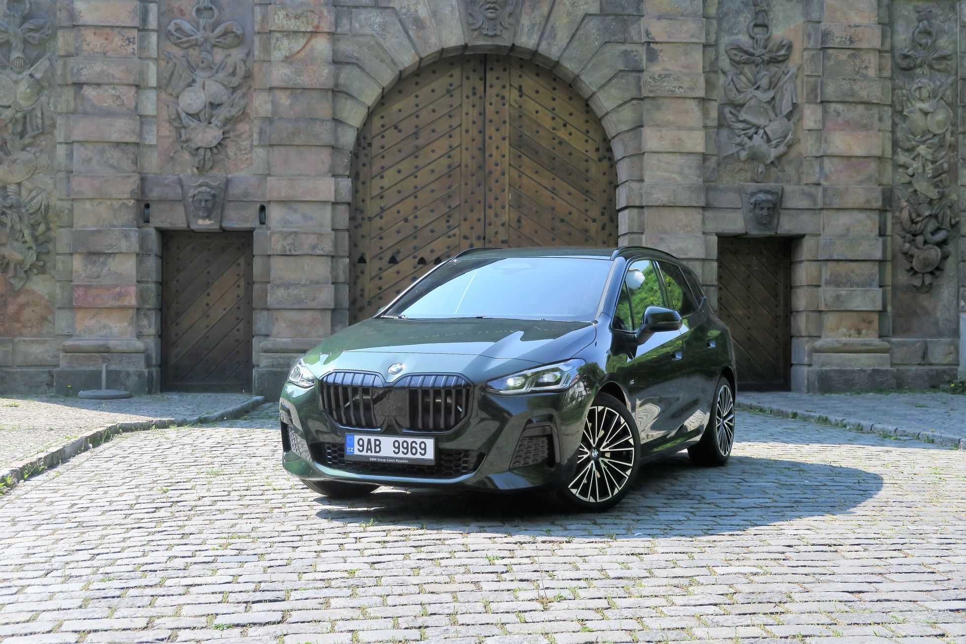 Rodinné BMW popírá lékařskou vědu. Čím větší ledviny, tím menší žízeň ...