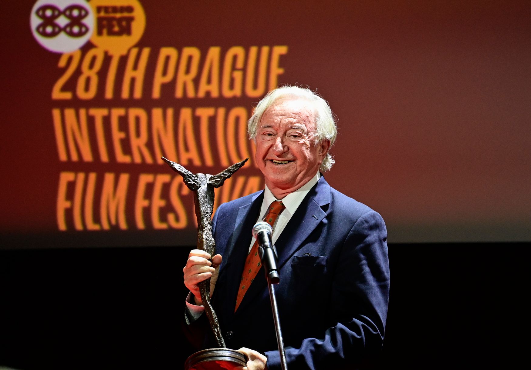 Cenu Kristián na Febiofestu převzali Lábus, Turzonovová a Mike Downey ...