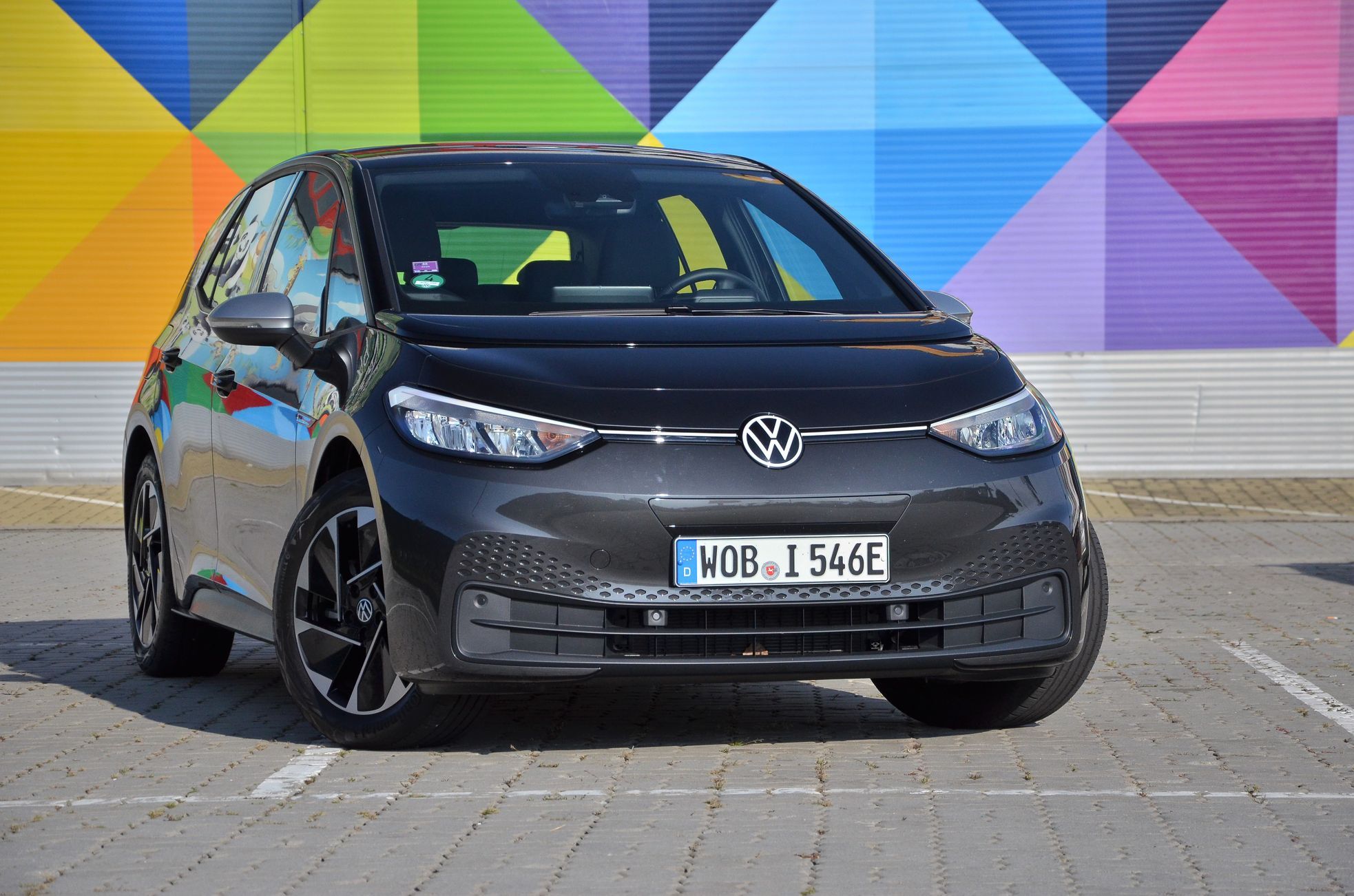 Pravěk elektromobility i její moderní budoucnost. Elektrická auta ...