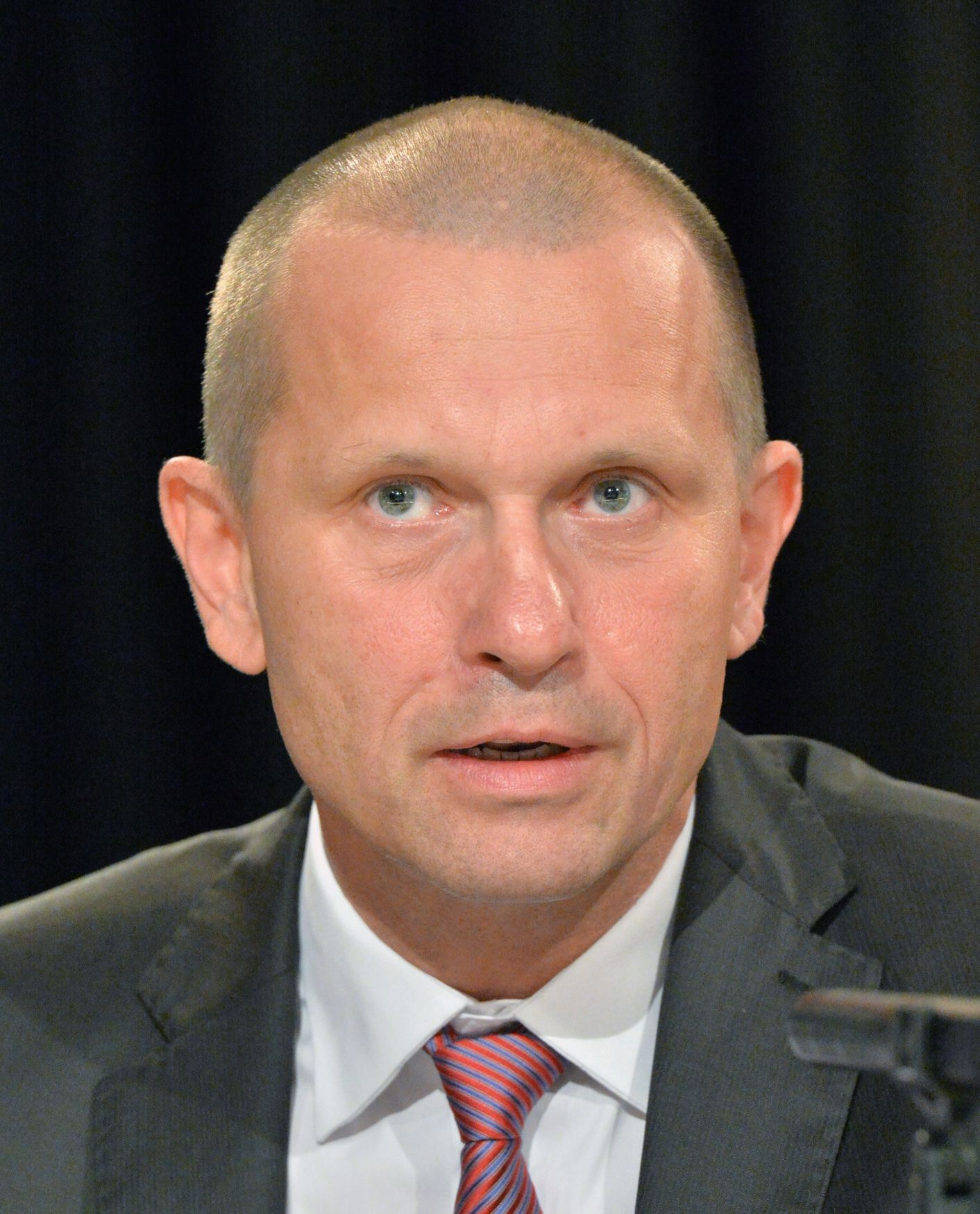 Vysílací rada opět prověřuje TV Barrandov. Z nevyváženosti podezírá i ...