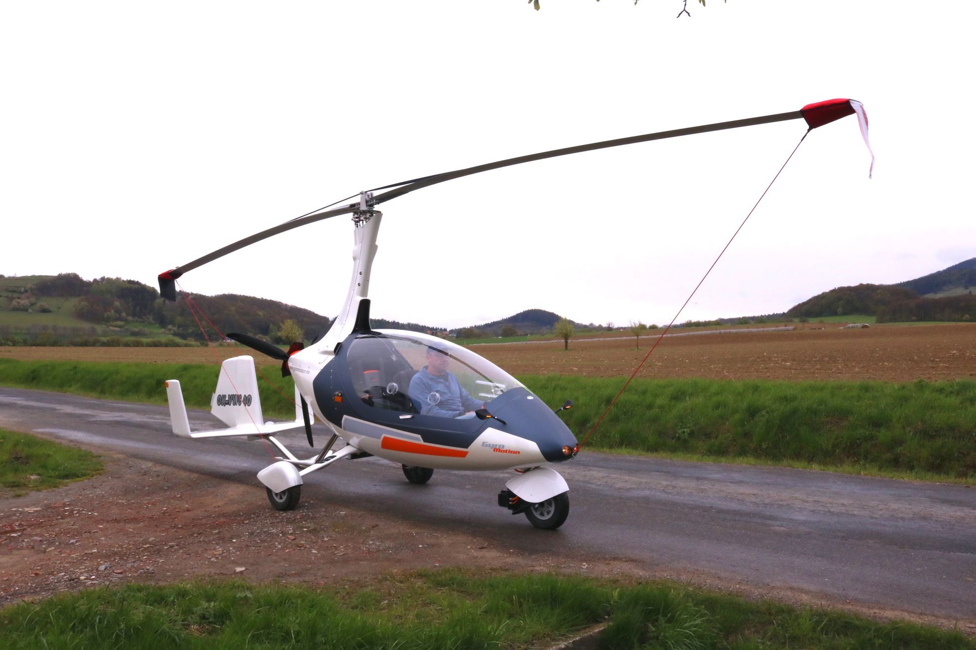 Řídili jsme naprostý světový unikát. Létající „auto“ neboli vírník ...