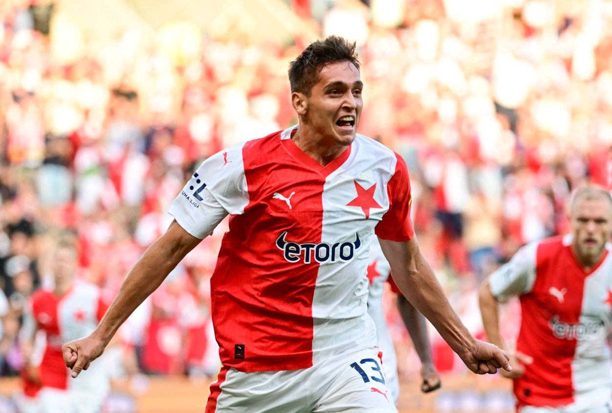 Chytilův první gól za Slavii viděli děda s babičkou i parta kamarádů ...